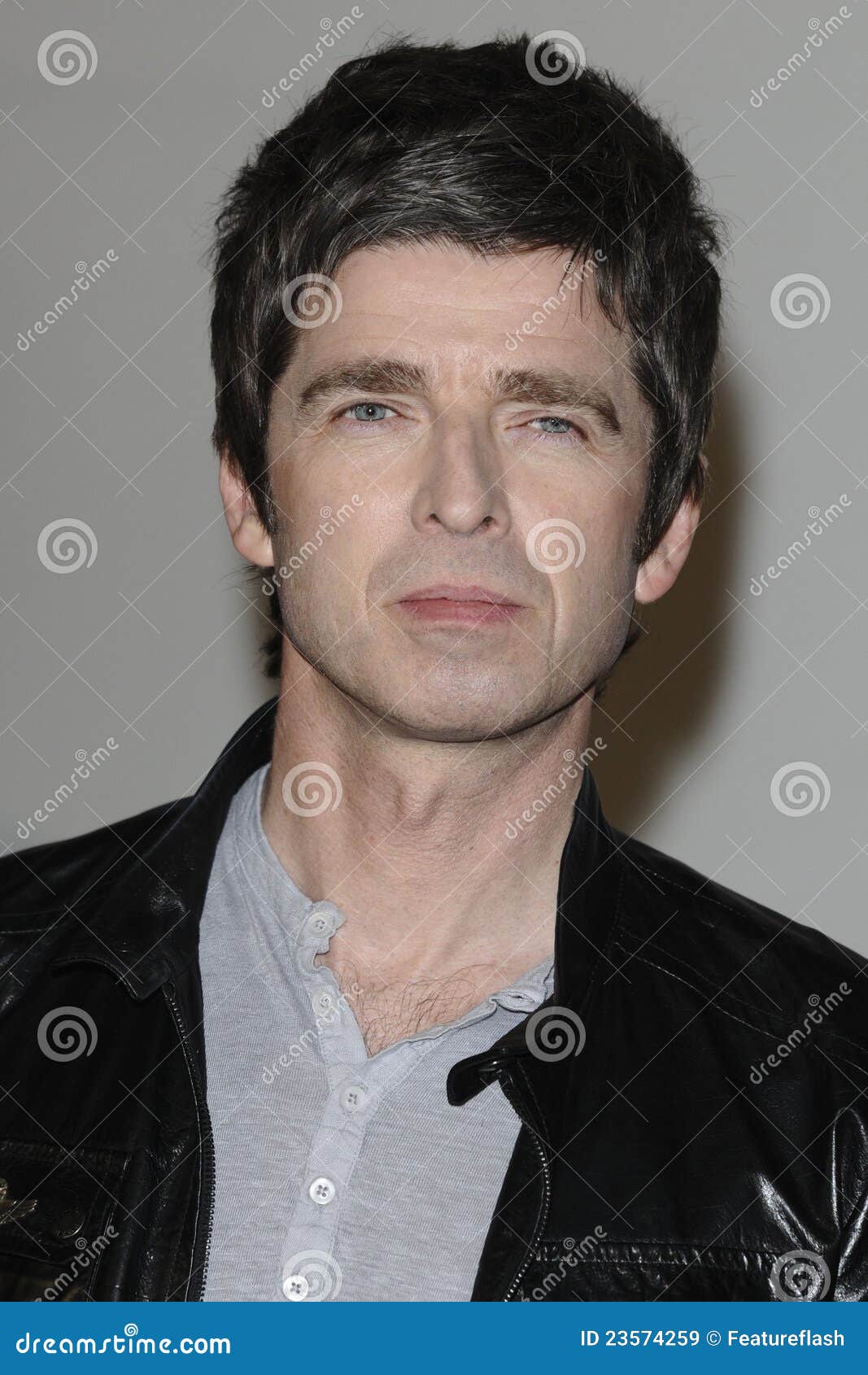 Noel Gallagher British Musician, Singer, Guitarist, And Songwriter ...