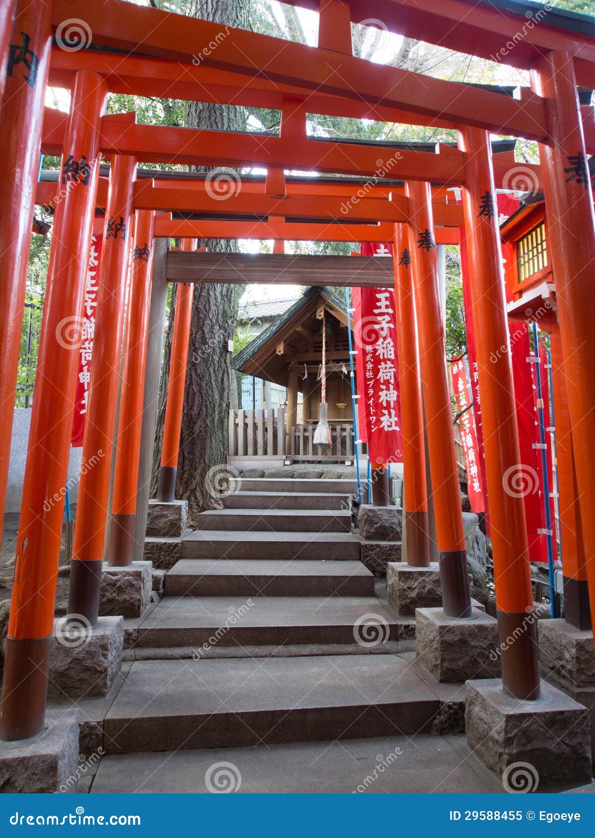 Nogi Shrine, Roppongi, Tokyo Editorial Image - Image of tokyo, religion ...