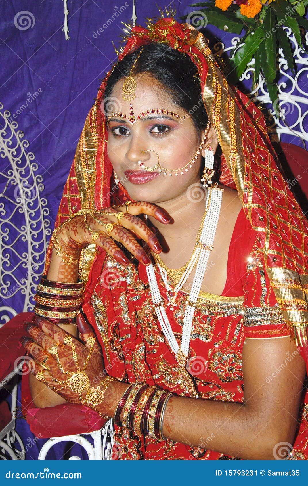 Noiva indiana foto editorial. Imagem de cores, culturas - 15793231