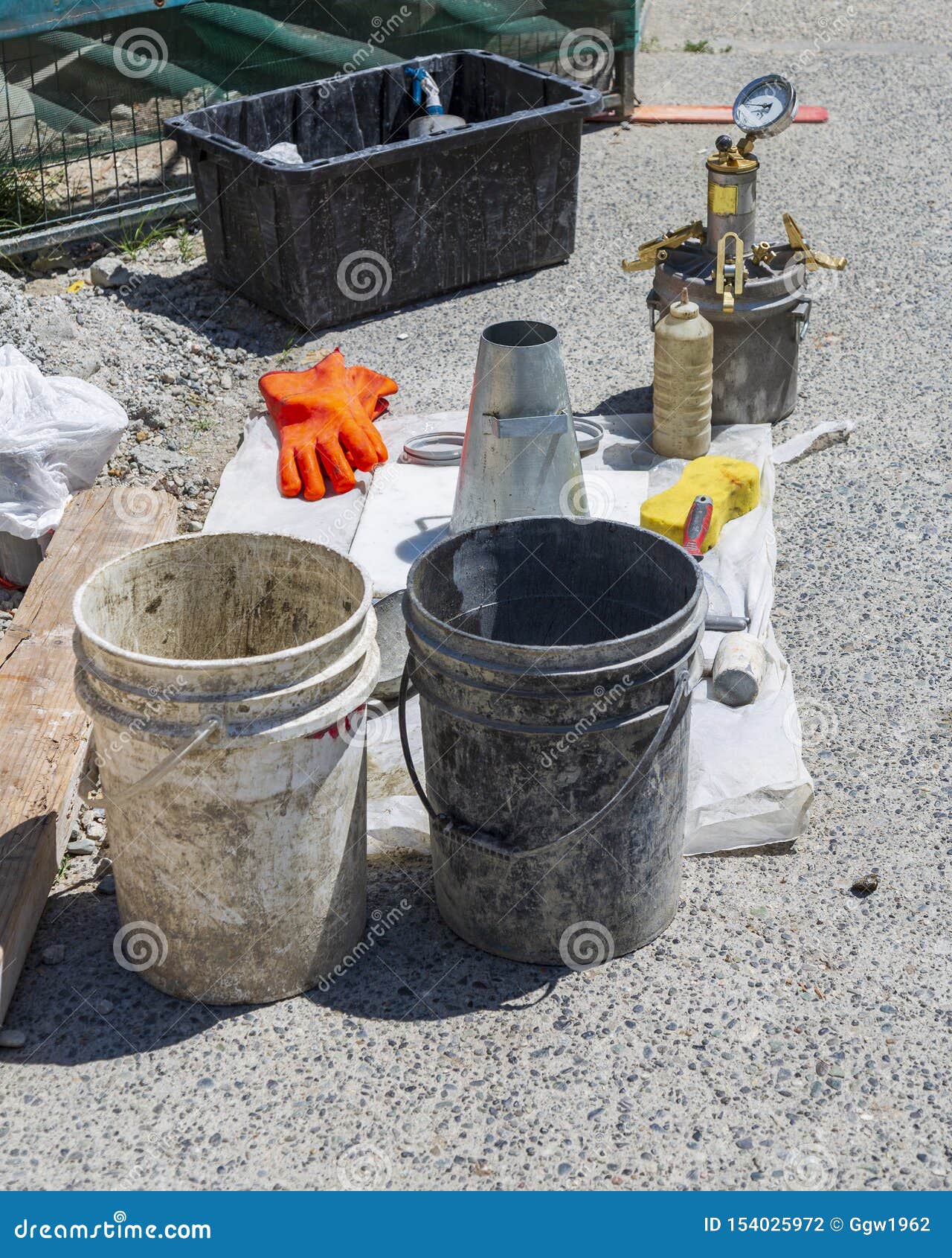 Non-destructive Concrete Testing Stock Photo - Image of gloves, gauge ...