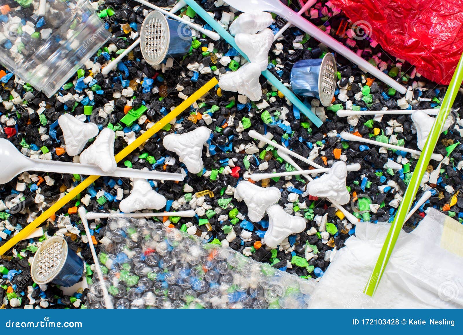 Non Recyclable Single Use Plastic Waste on Shredded Plastic ...