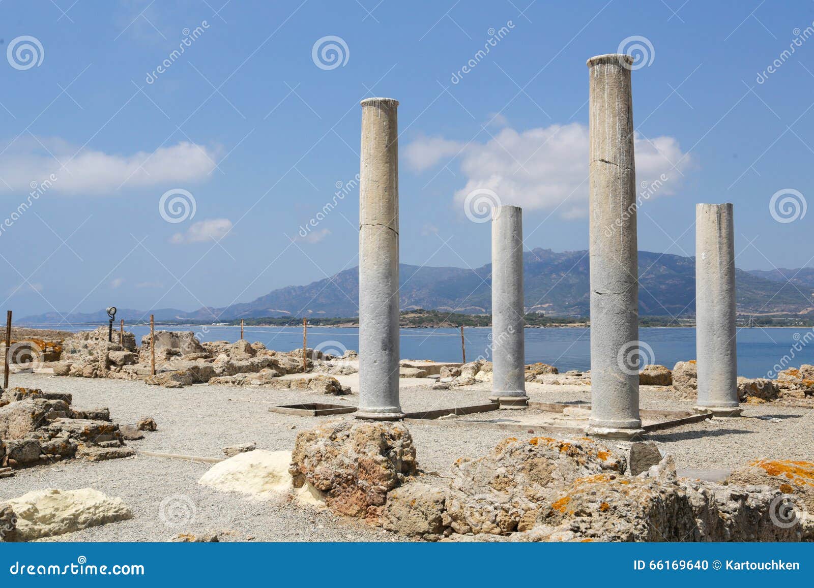 Nora Ruins Sardinia foto de archivo. Imagen de colina - 66169640