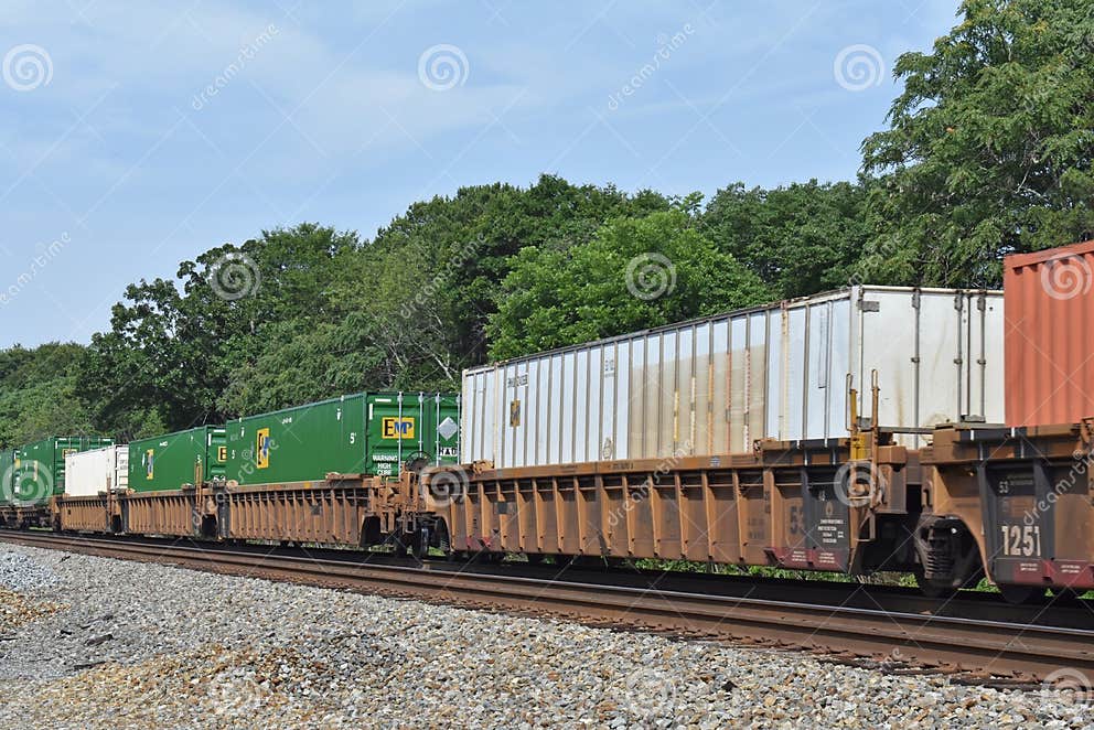 Single Stack Intermodal Freight Train Near Greenville SC Editorial ...