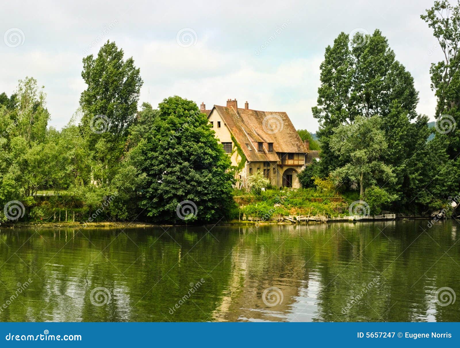 Normandy FArmhouse stock image. Image of normandy, water - 5657247
