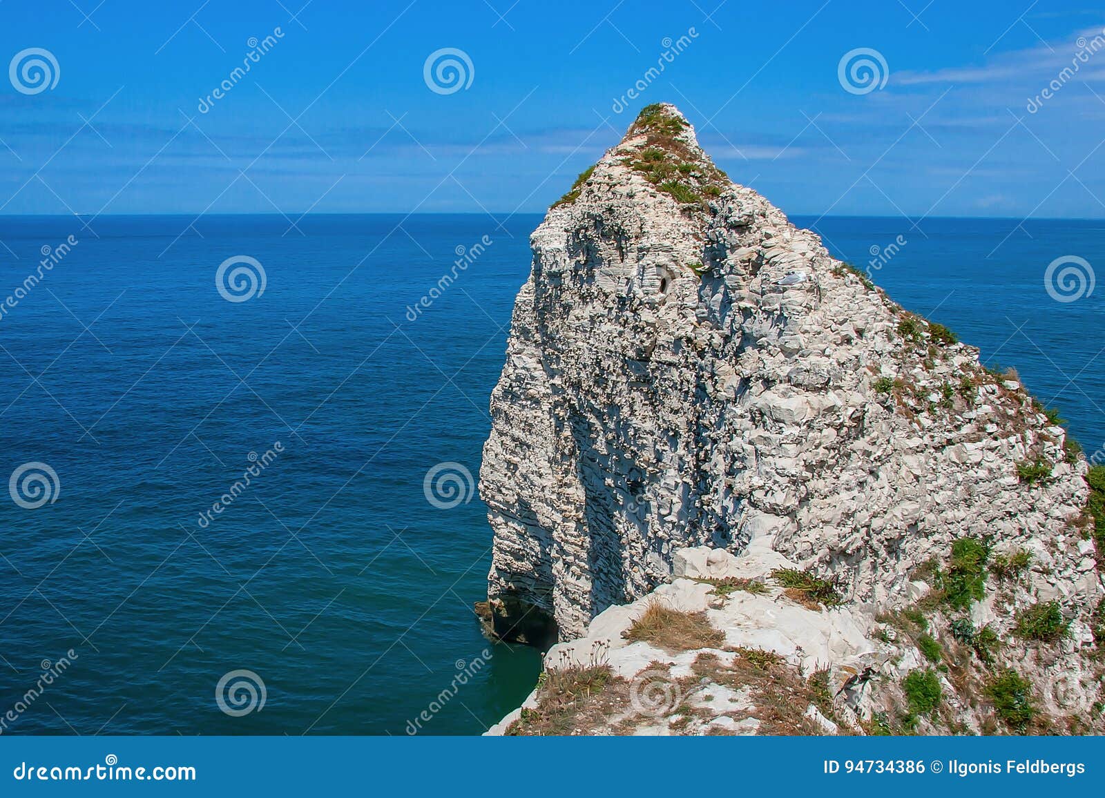 Normandy limestone cliffs stock photo. Image of france - 94734386