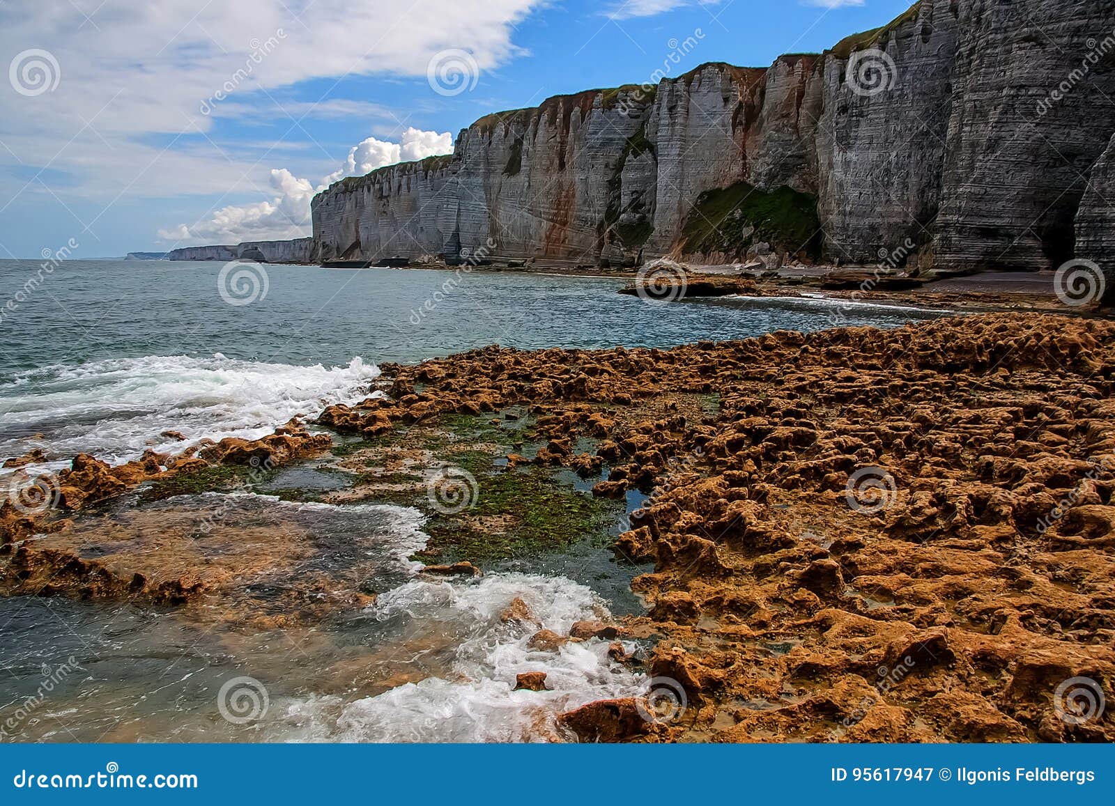 Normandy limestone cliffs stock image. Image of gorge - 95617947