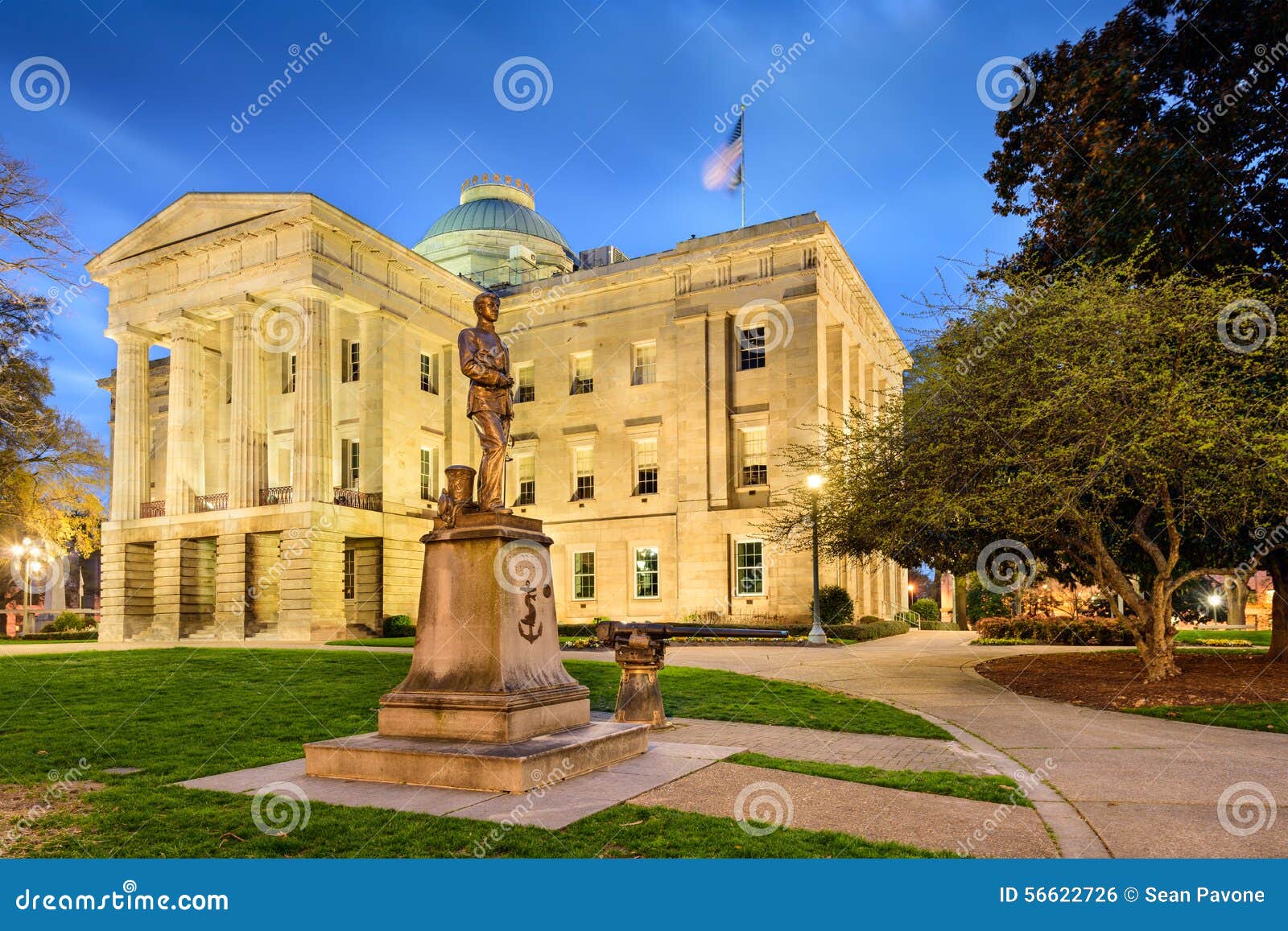 North Carolina State Capitol Stock Photo - Image of raleigh, landmark ...