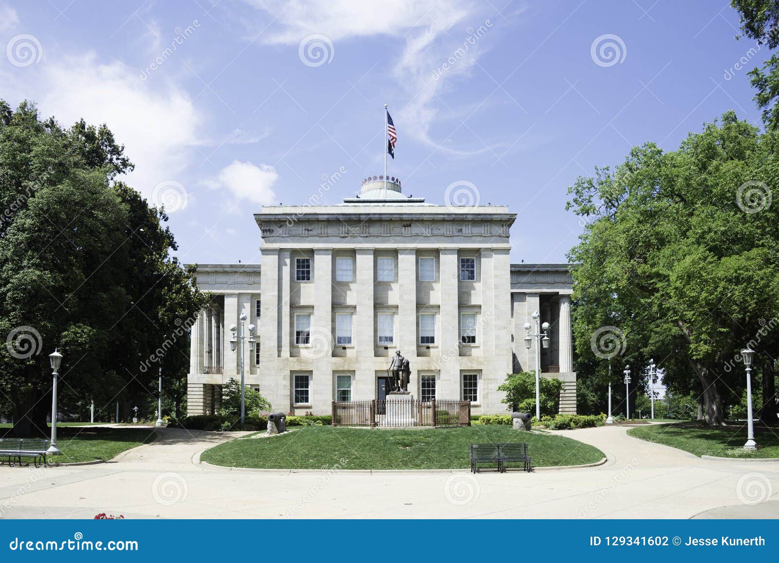 North Carolina State House in Raleigh Editorial Photography - Image of ...