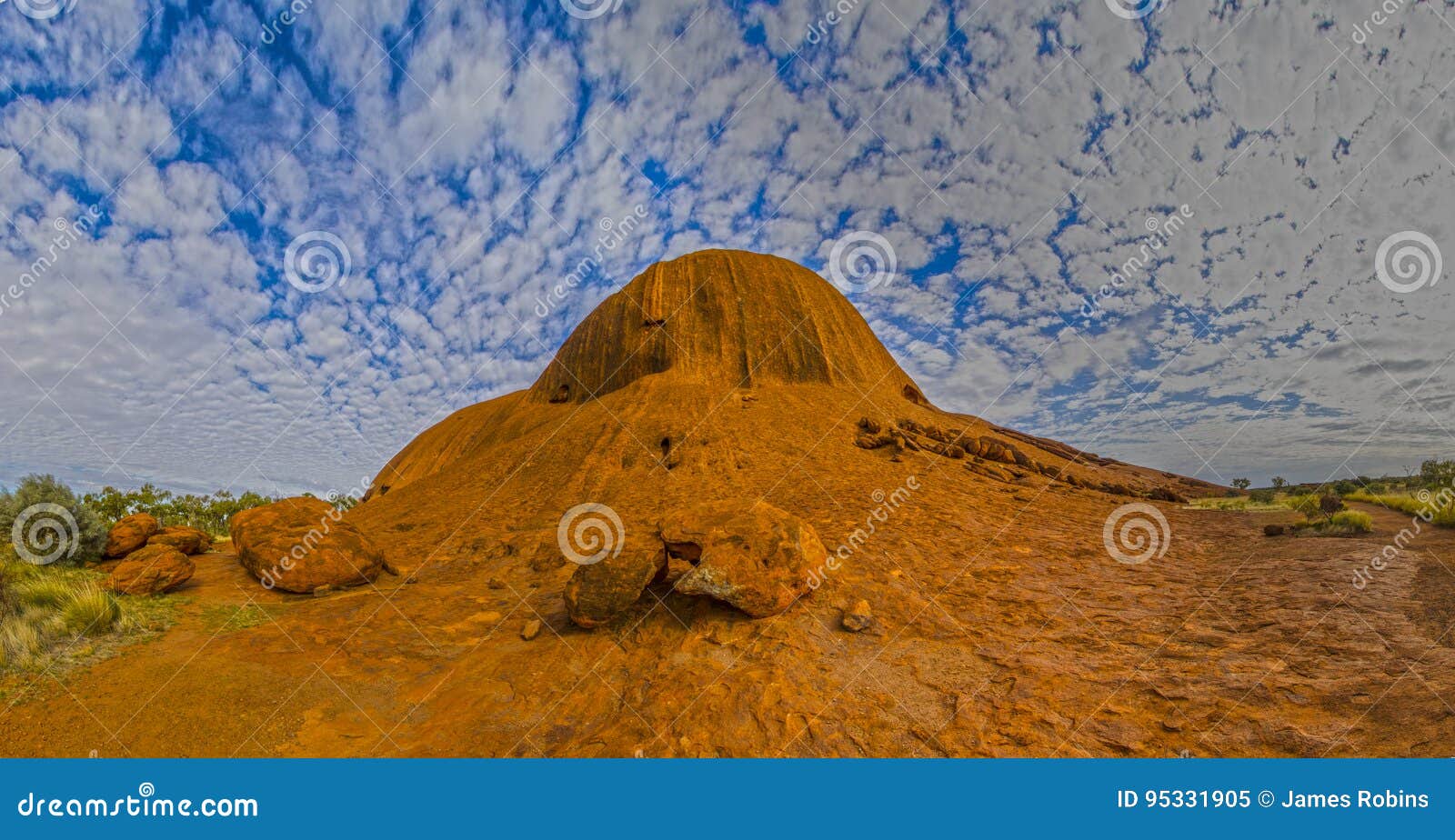 North end of Uluru editorial image. Image of uluru, forma - 95331905