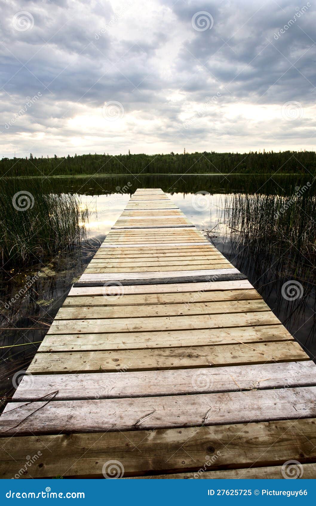Northern Saskatchewan Lake stock image. Image of nature - 27625725