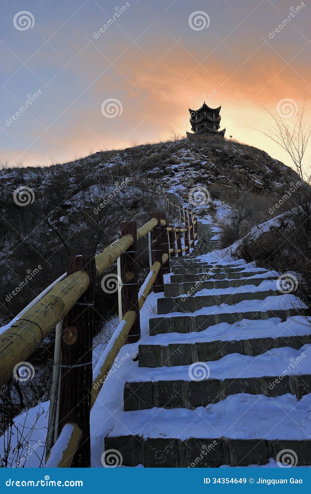 Northern winter snow stock image. Image of scenery, pretty - 34354649