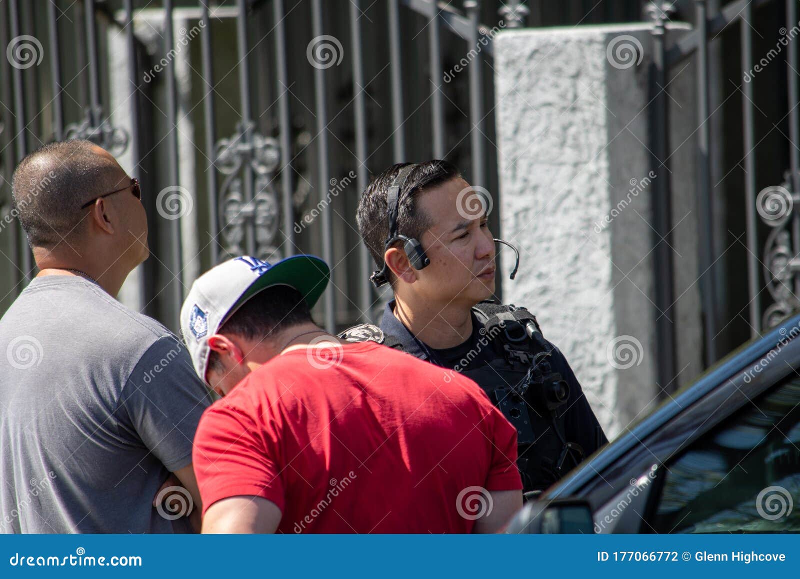 Lapd Metro Division Officers And Detectives Huddle After Valley