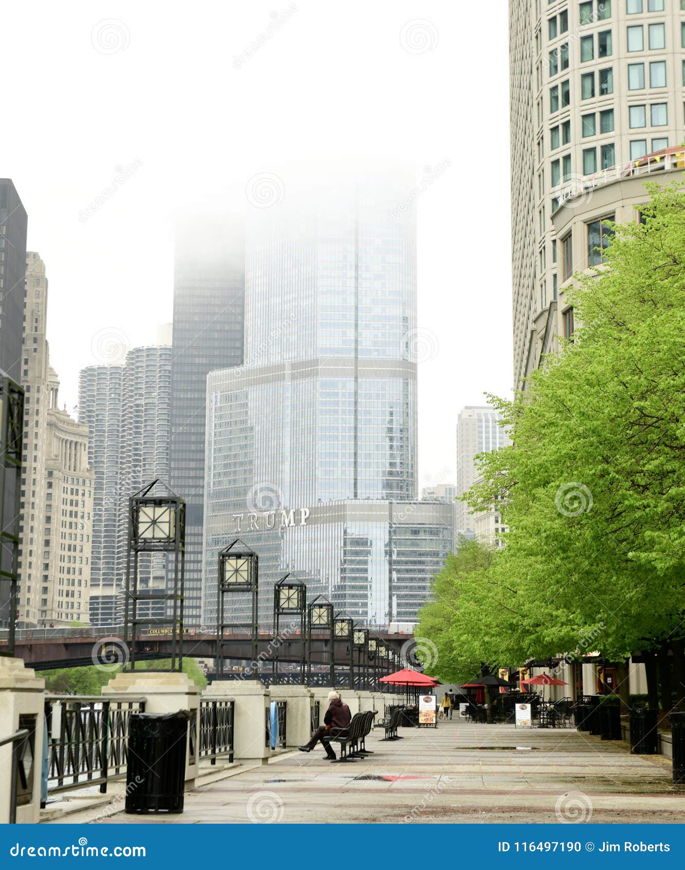 Northside Chicago River Walk Editorial Image - Image of foggy, west ... Northside Chicago River Walk Editorial Image - Image of foggy, west ...