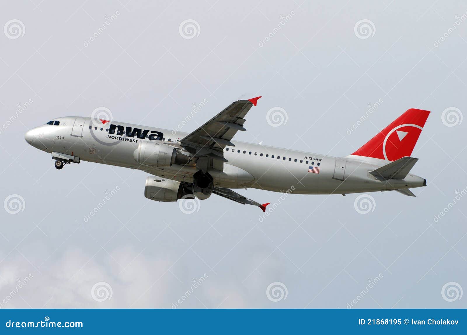 Northwest Airlines Airbus A320 N319US . Taken At Minneapolis St Paul ...