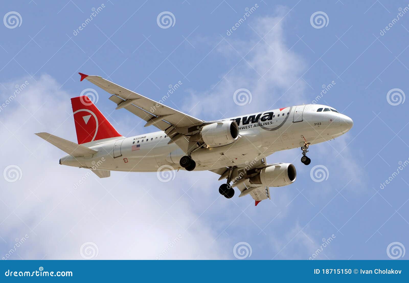 Northwest Airlines Airbus A320 N319US . Taken At Minneapolis St Paul ...