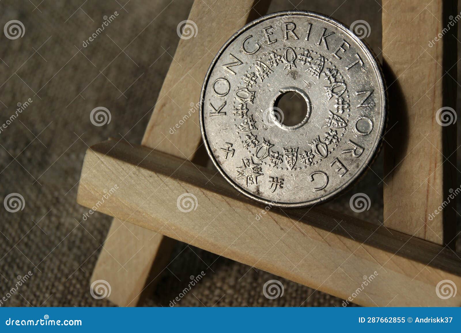 5 Norwegian Kroner Coin 1999 Tail Stock Image - Image of isolated ...