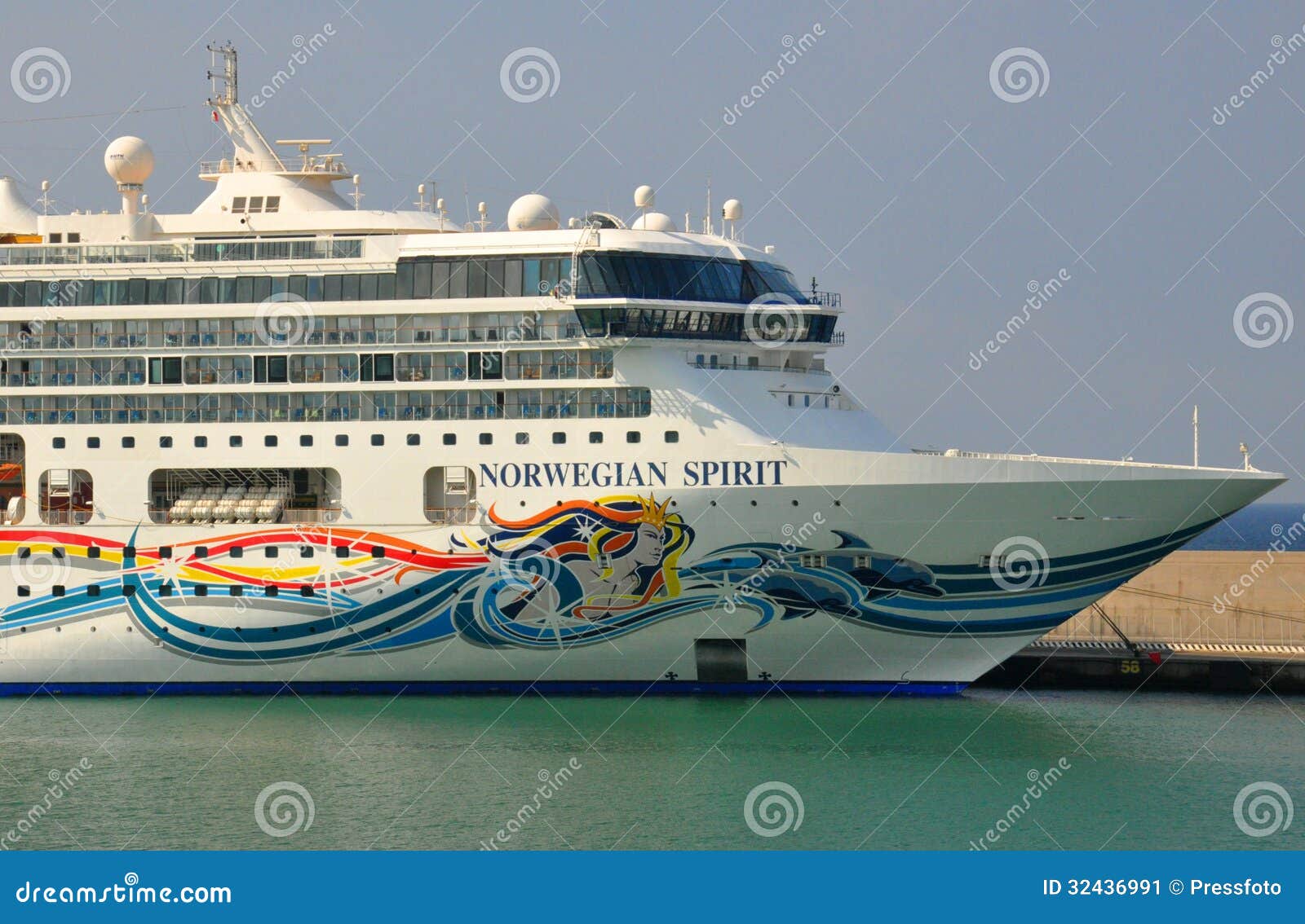 Norwegian Spirit editorial photo. Image of modern, destination - 32436991