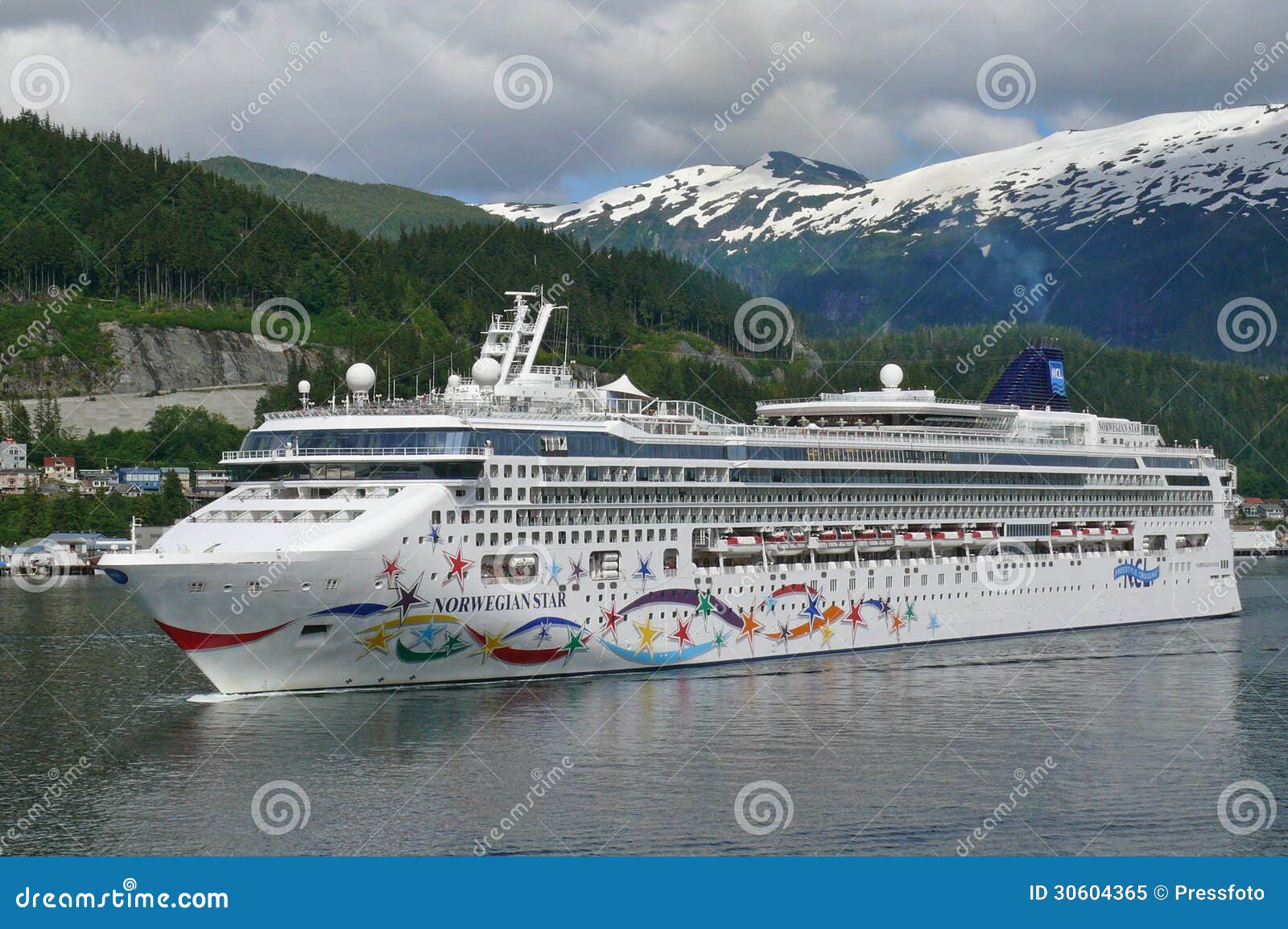 Norwegian Star editorial image. Image of cruises, beautiful - 30604365