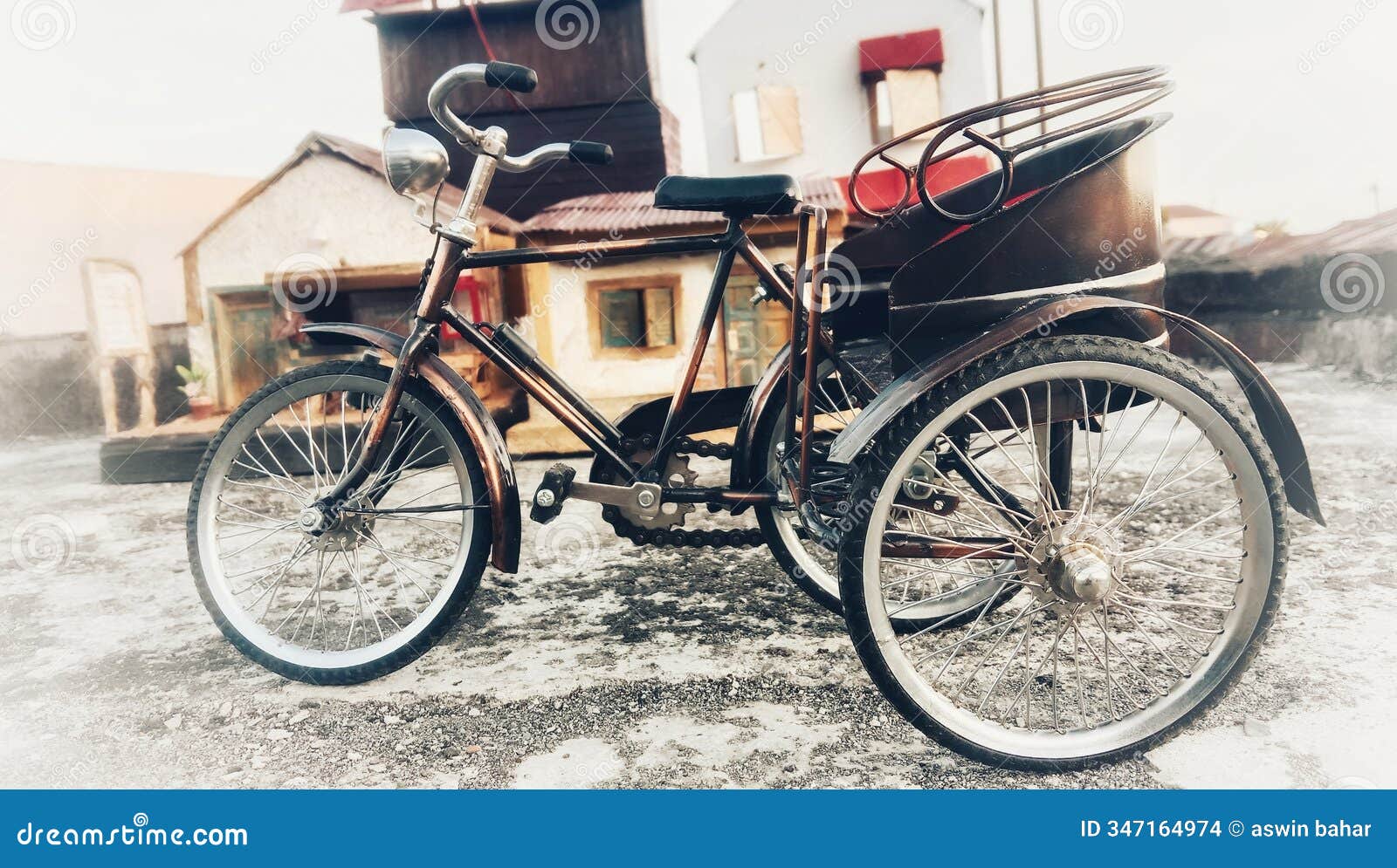 Nostalgia Antique Old Rickshaw Stock Photo - Image of antique, rickshaw ...