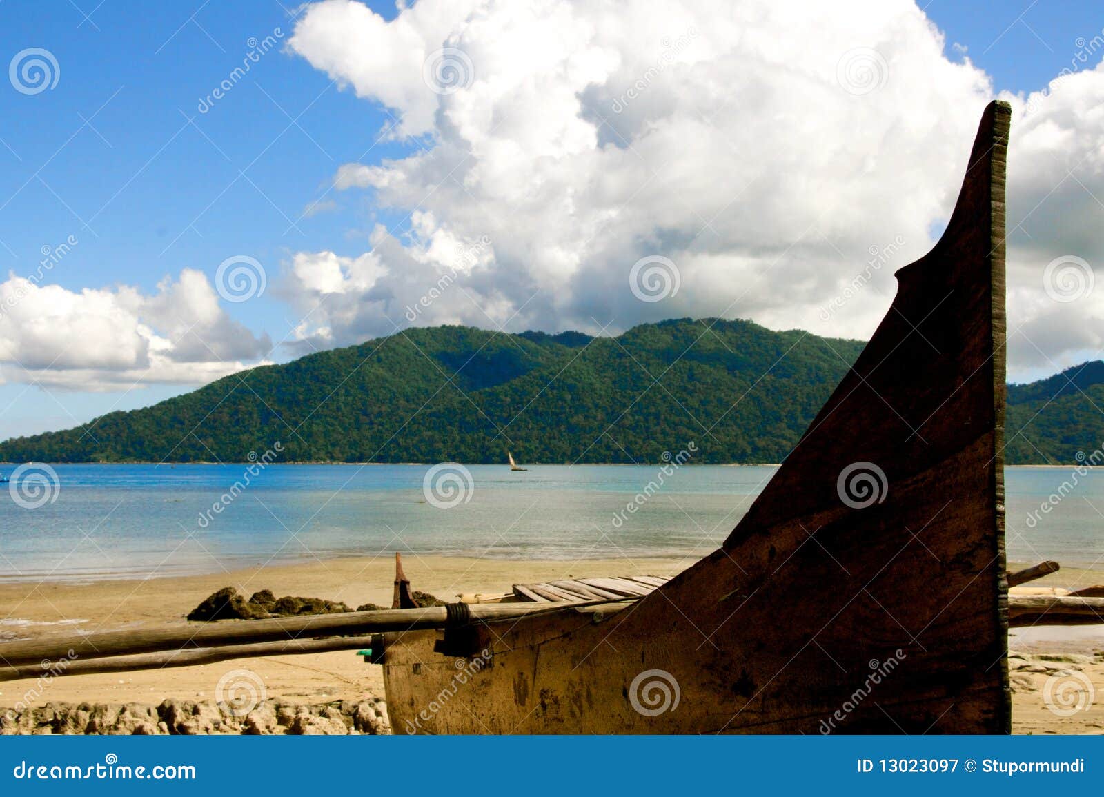 Nosy Sakatya Dhao stock image. Image of dhao, sail, boat - 13023097