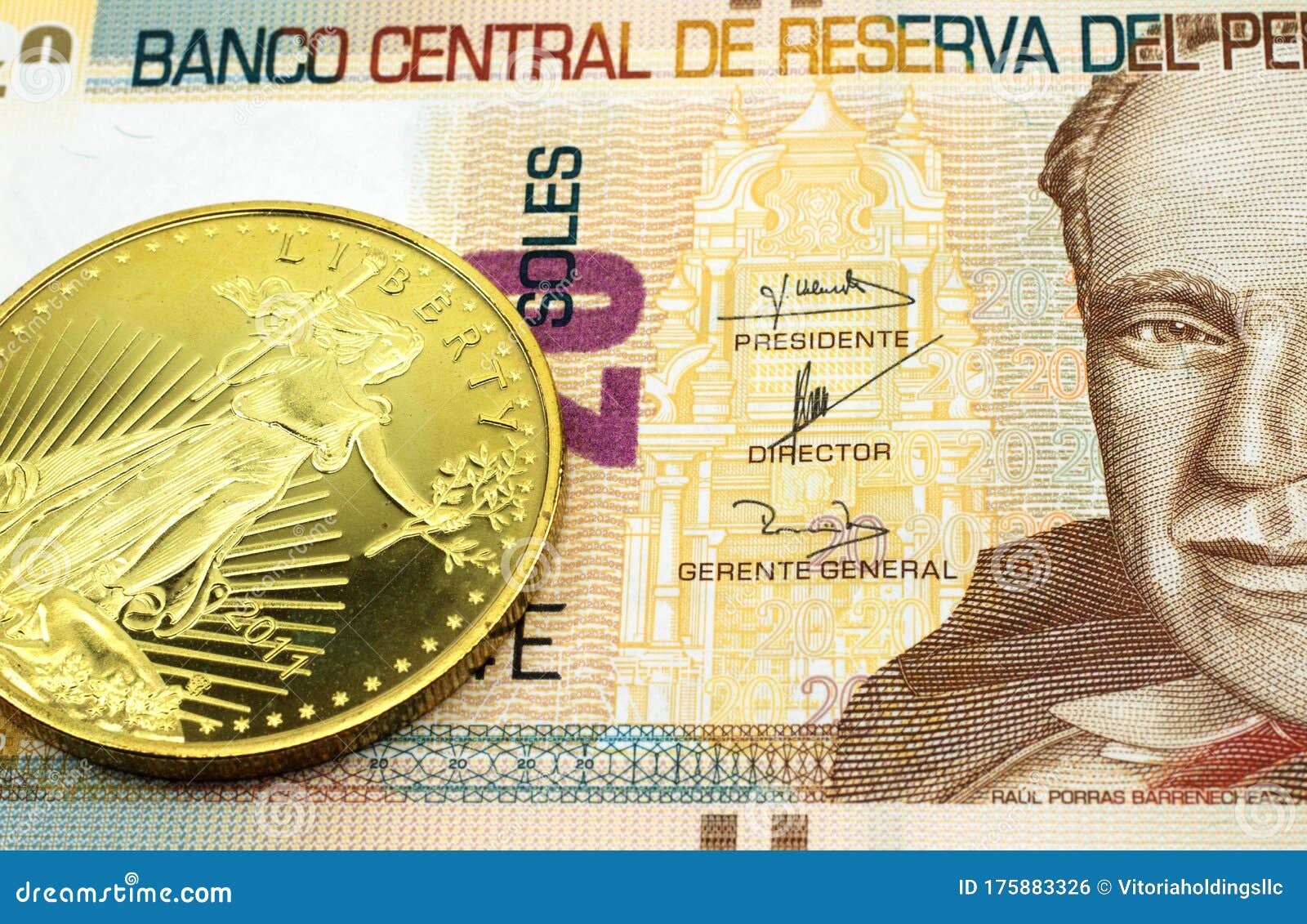 Nota De Vinte Solas Peruanas Com Moeda De Ouro Em Macro Foto de Stock ...