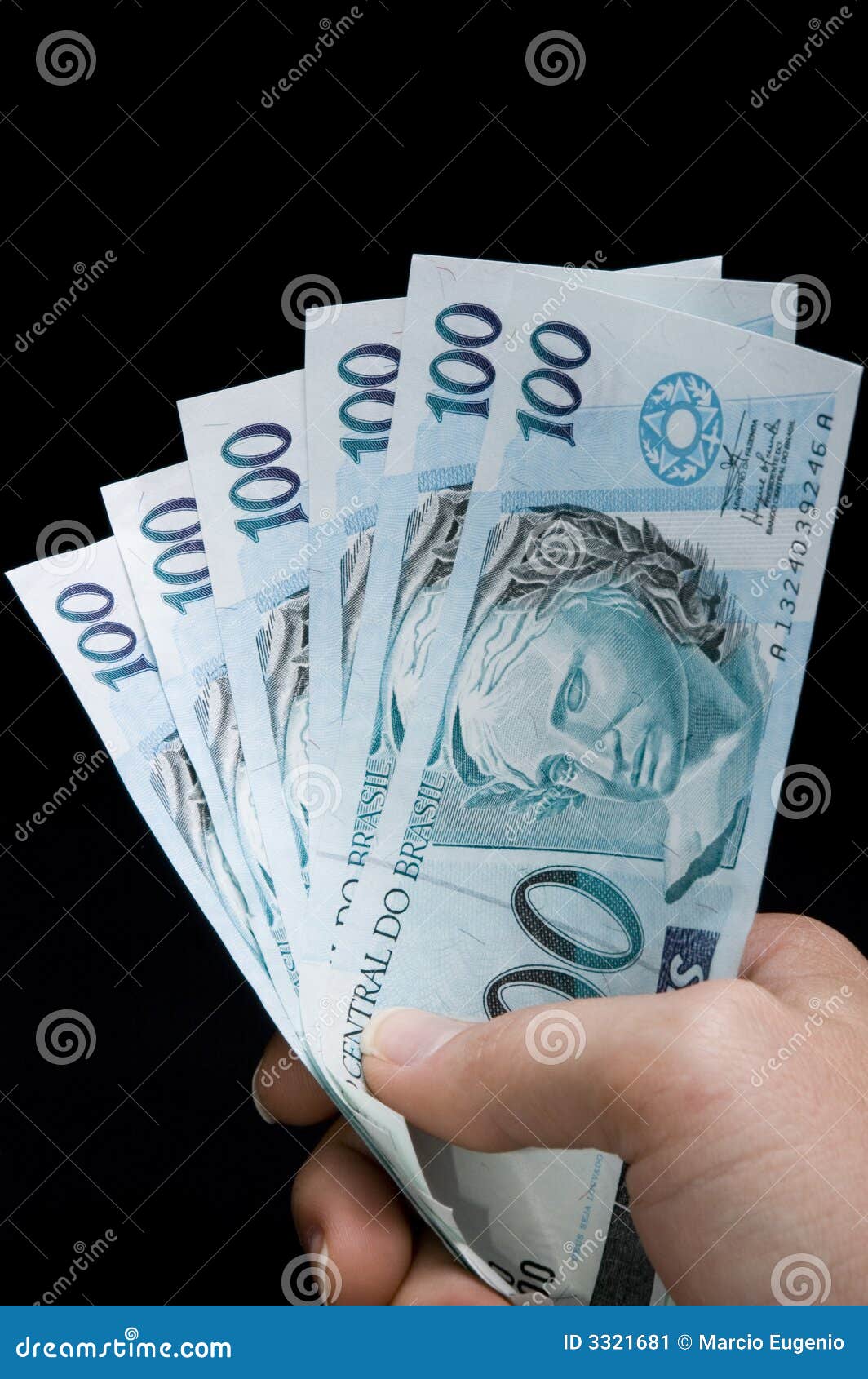 Notas reais brasileiras imagem de stock. Imagem de federal - 3321681