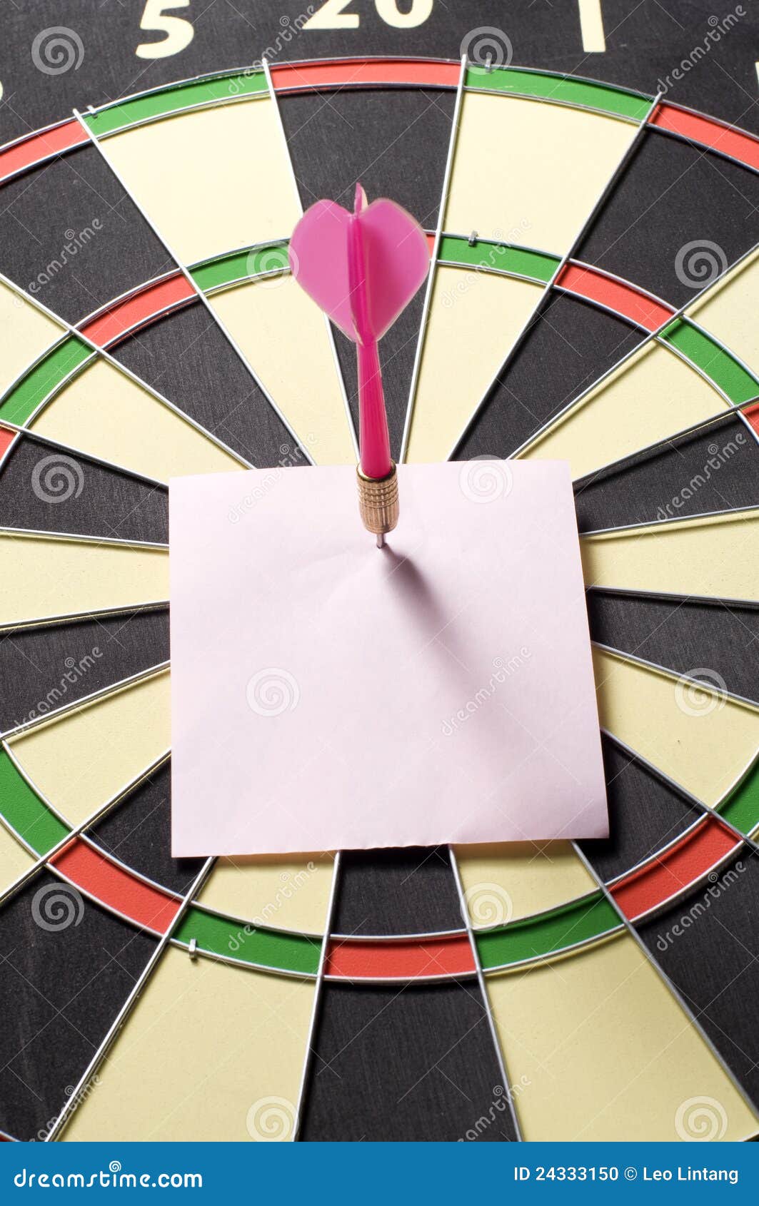 Note and Dart stock photo. Image of bullseye, dartboard - 24333150