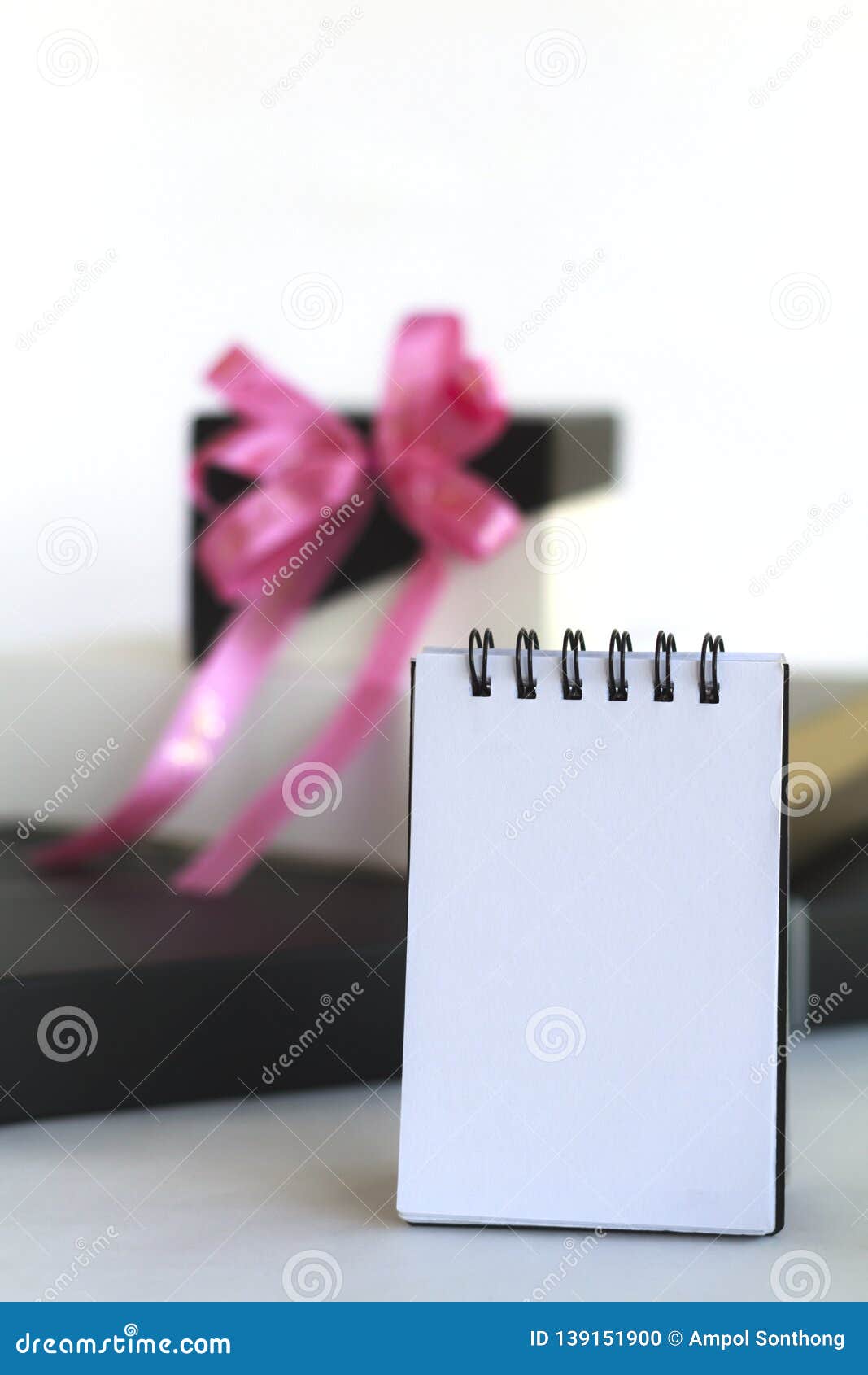 Note and Gift Box. stock photo. Image of happy, love - 139151900