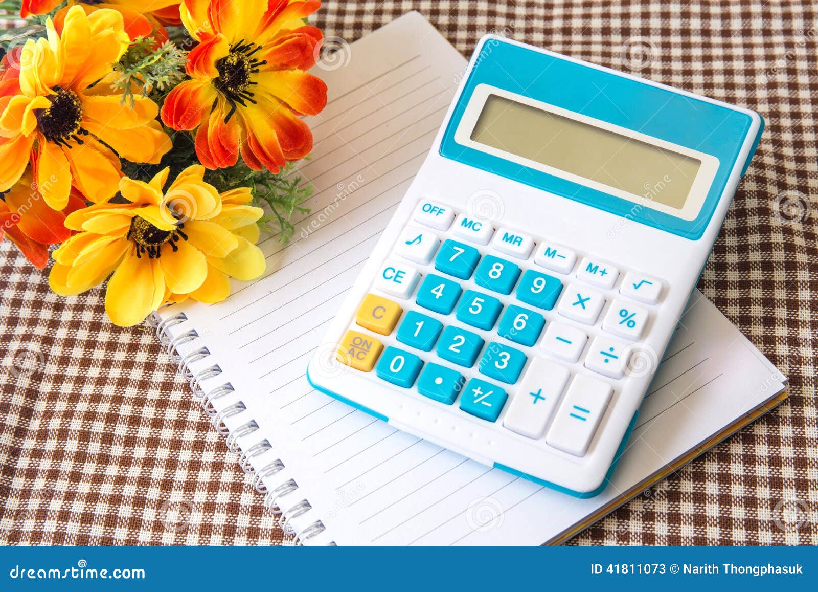 Note paper with calculator stock image. Image of message - 41811073