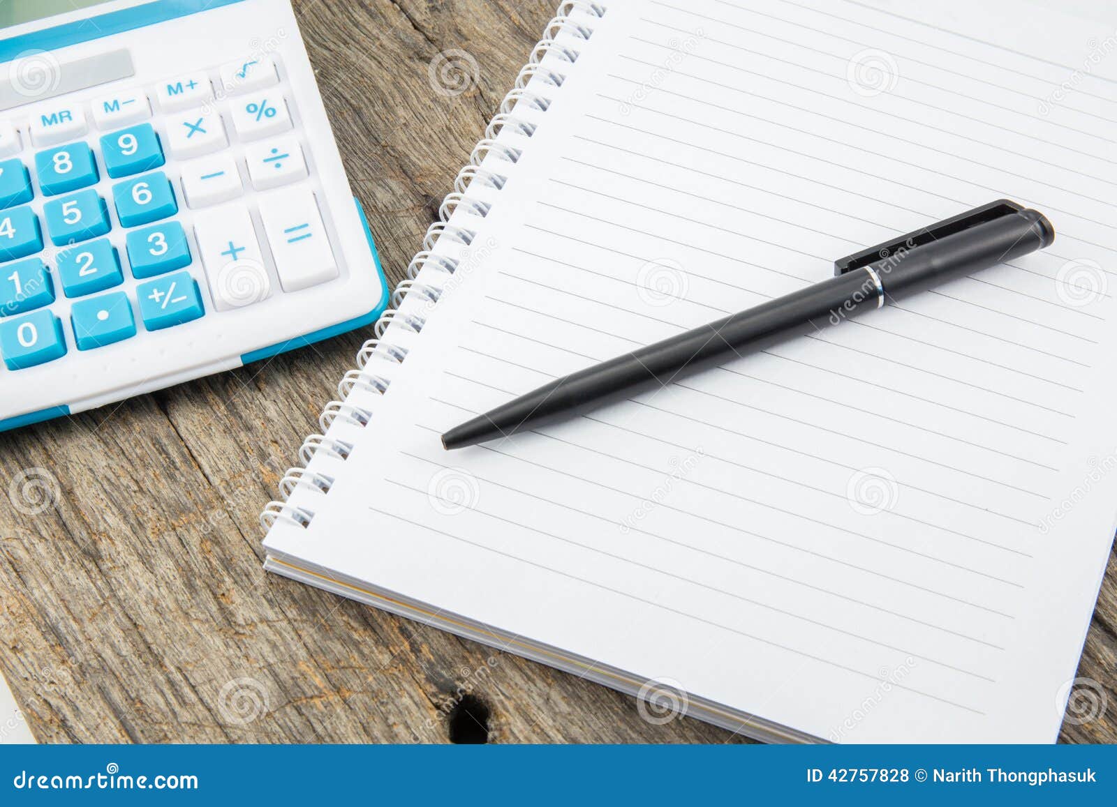 Note Paper,pen and Calculator Stock Photo - Image of business, empty ...