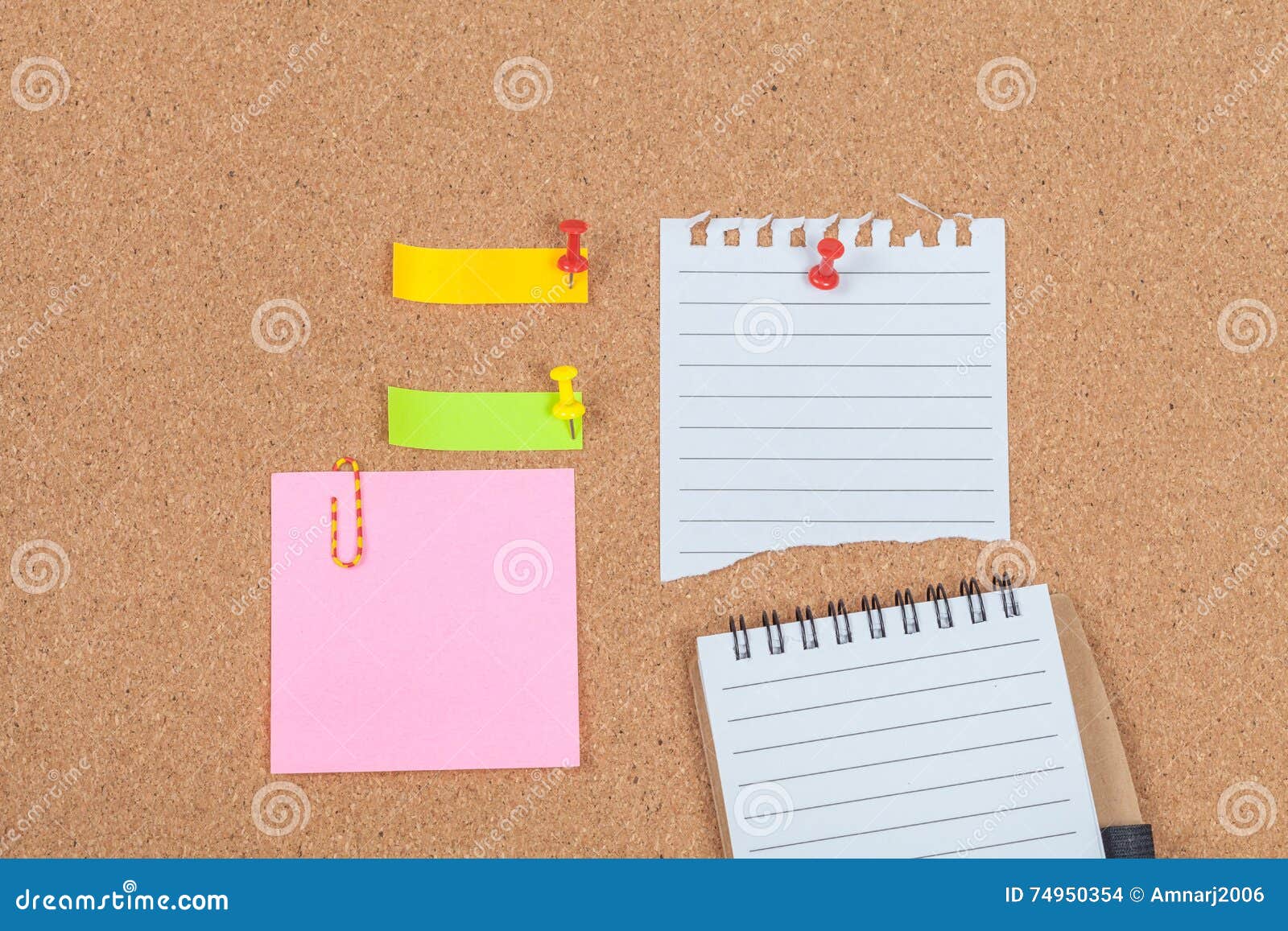 Note Paper with Pin on the Board Stock Photo - Image of space, message ...