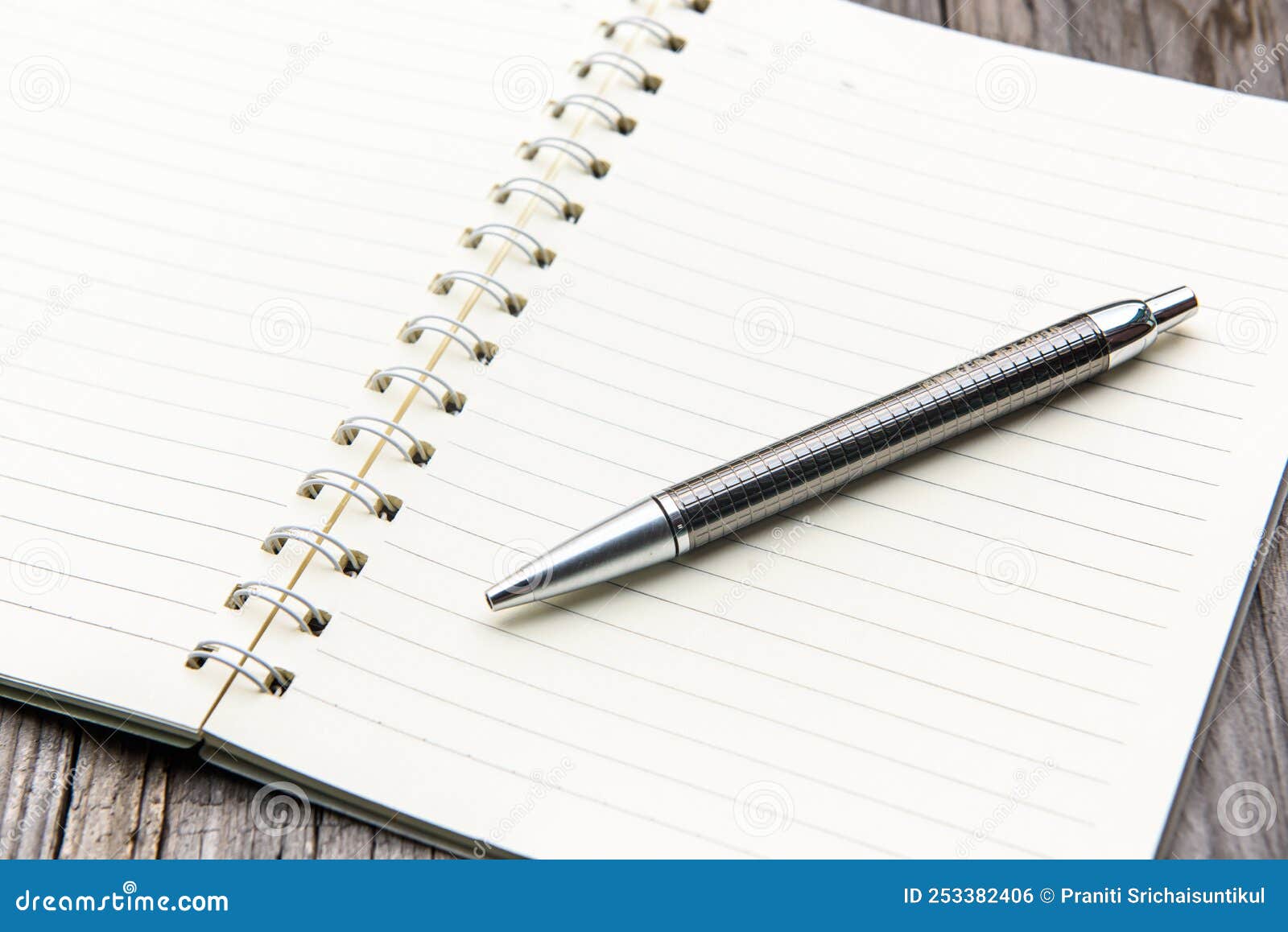 Notebook with the Fountain Pen on the Wooden Desk Stock Photo - Image ...