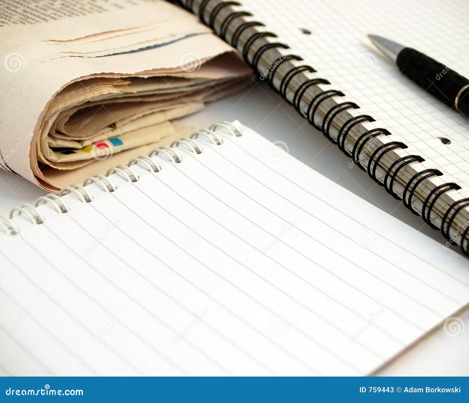 Notizbuch, Stift Und Zeitung #2 Bild. Bild: 759443