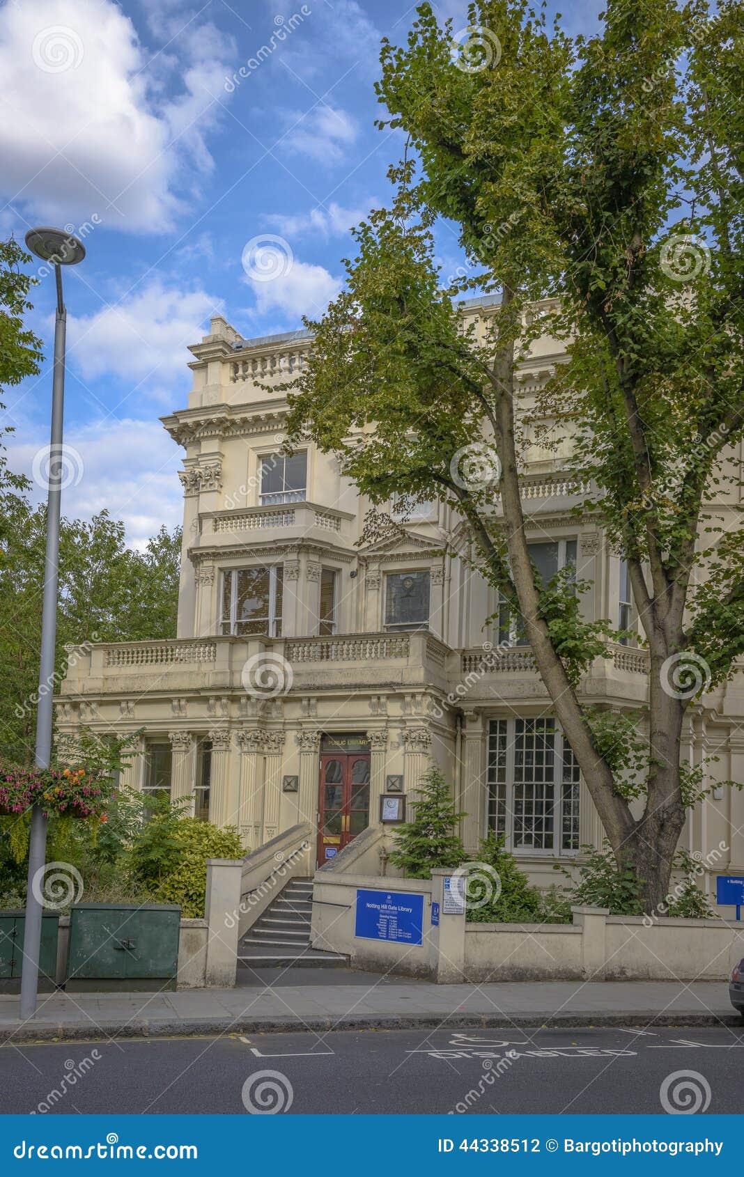 Notting Hill Public Library Stock Photo - Image of england, structure ...