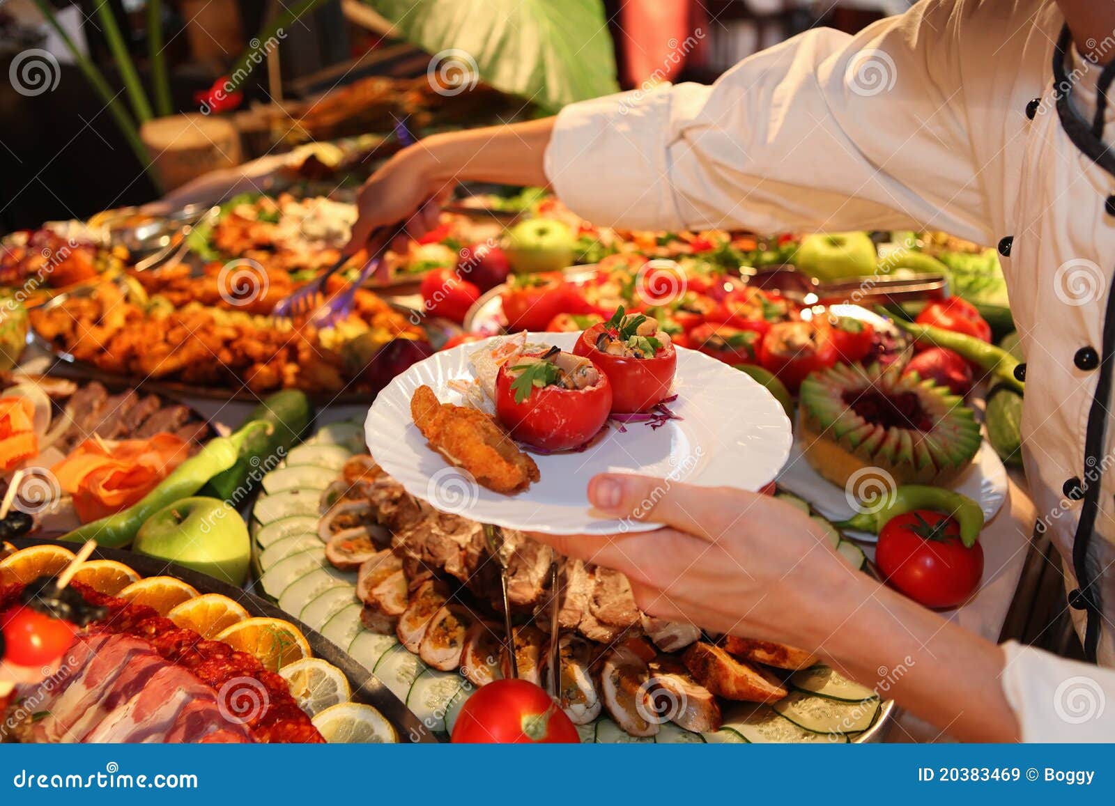 Nourriture image stock. Image du table, réception, restaurant - 20383469