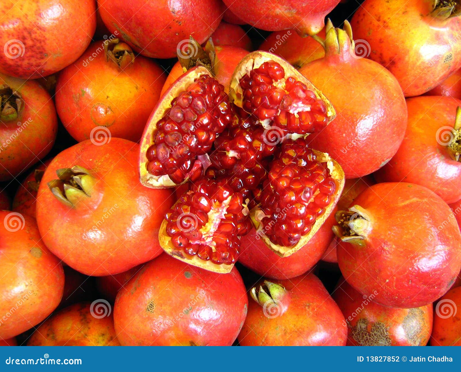 Nourriture Saine De Fruit Rouge De Grenade Photo stock - Image du ...