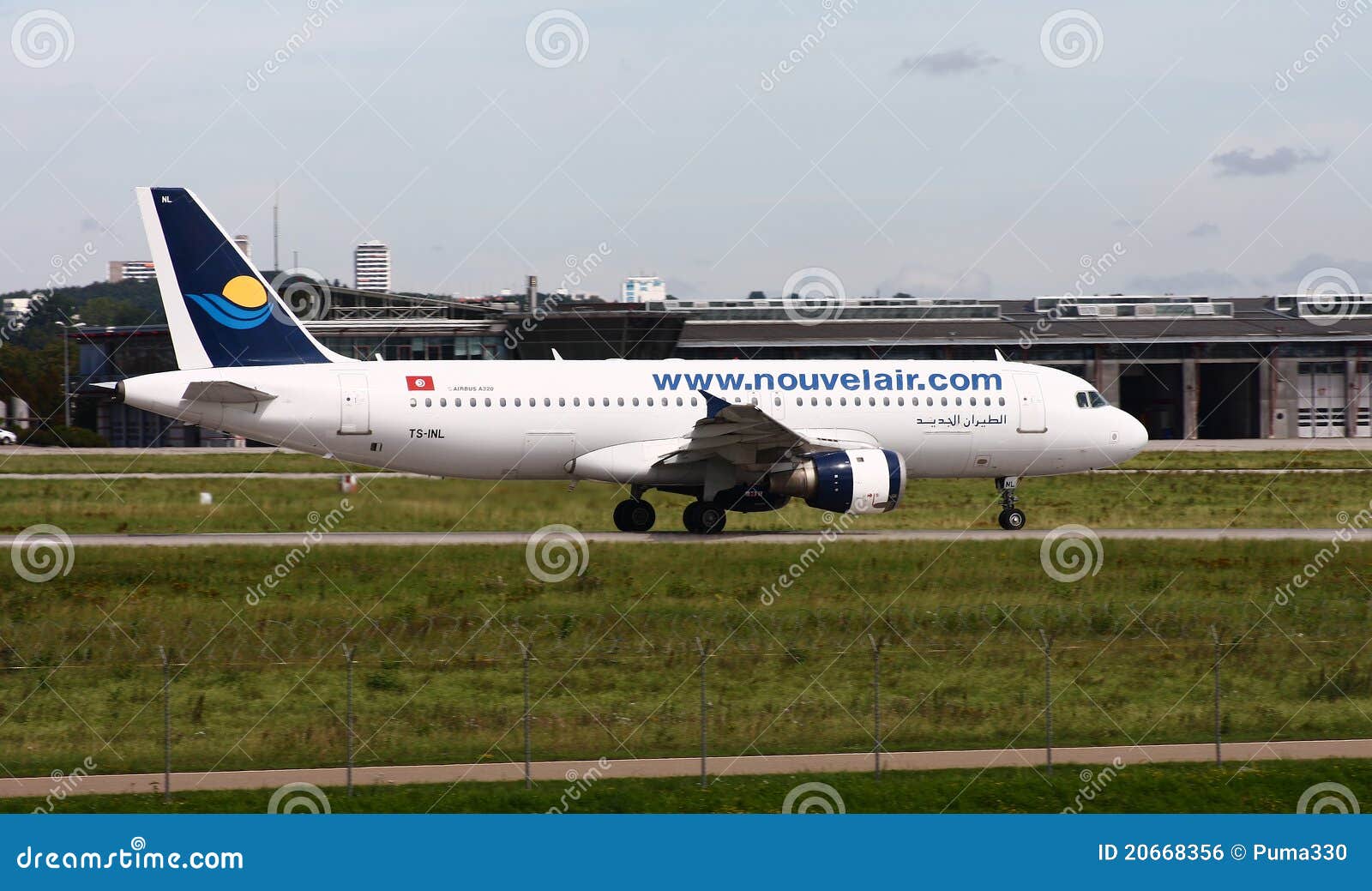 Nouvelair Tunisie Airbus A320 Editorial Photo - Image of airways ...