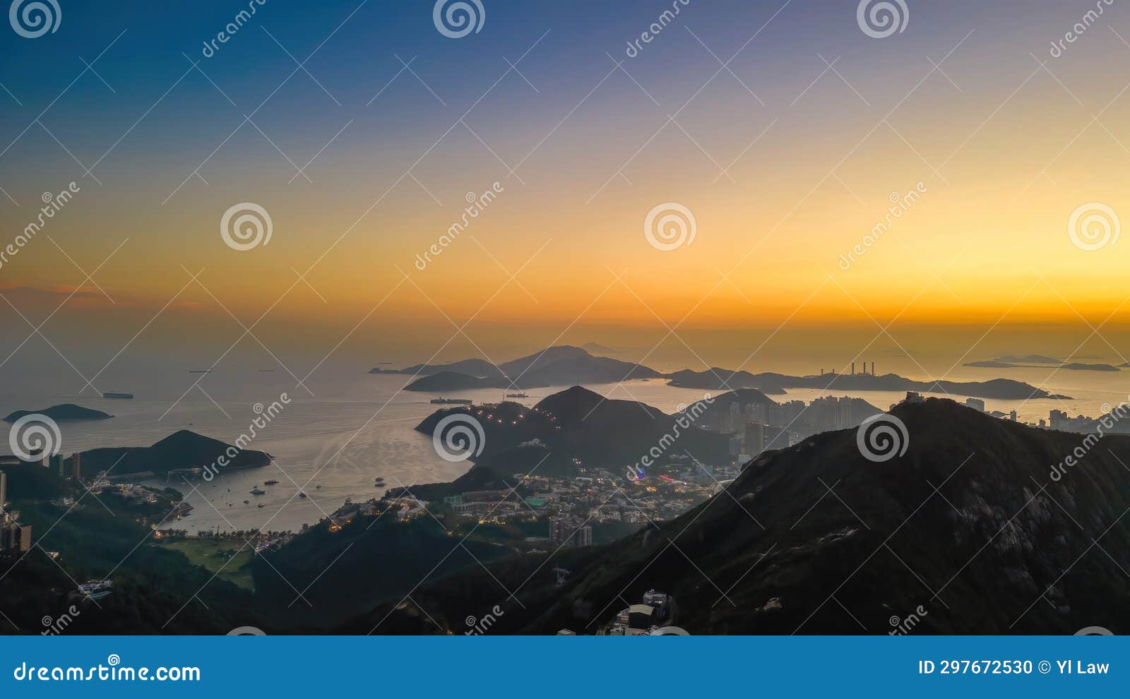 Nov 4 2023 View of Deep Water Bay and Repulse Bay Editorial Image ...