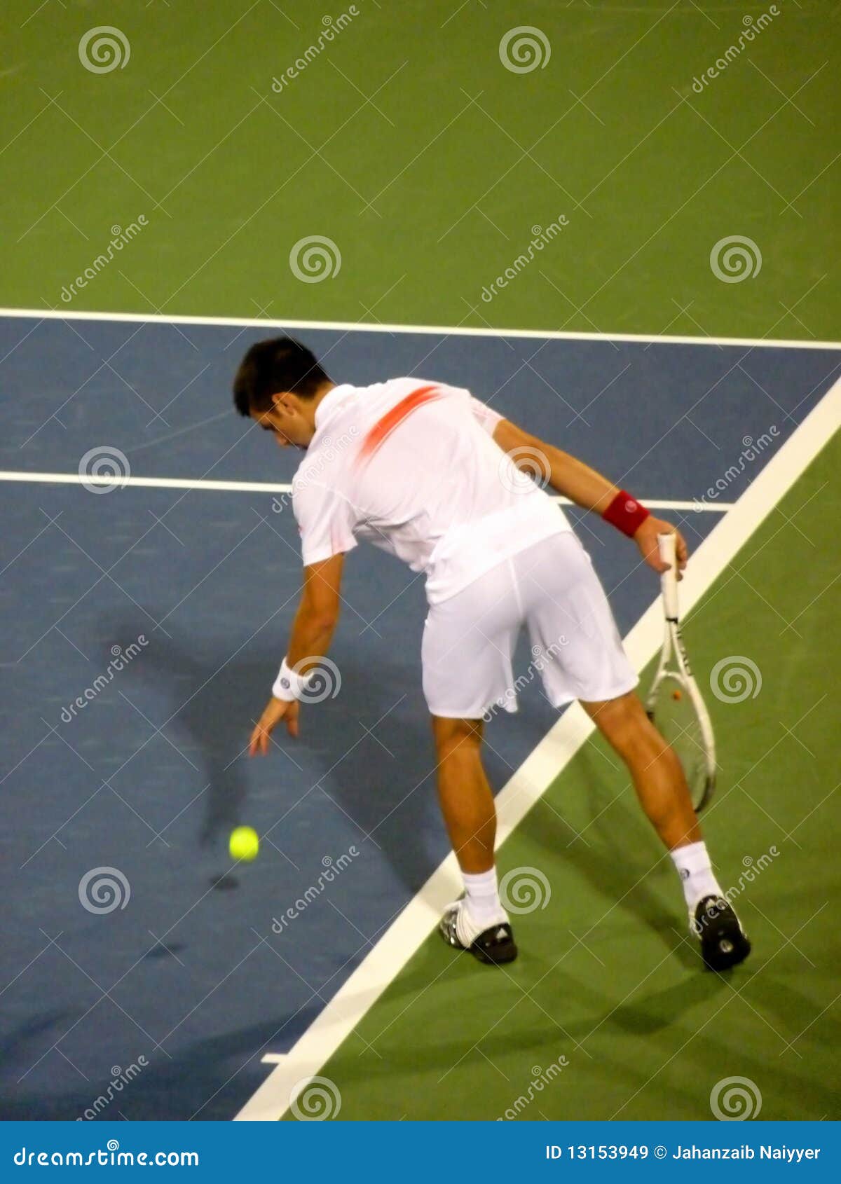 Novak Djokovic Serving editorial stock image. Image of murray - 13153949