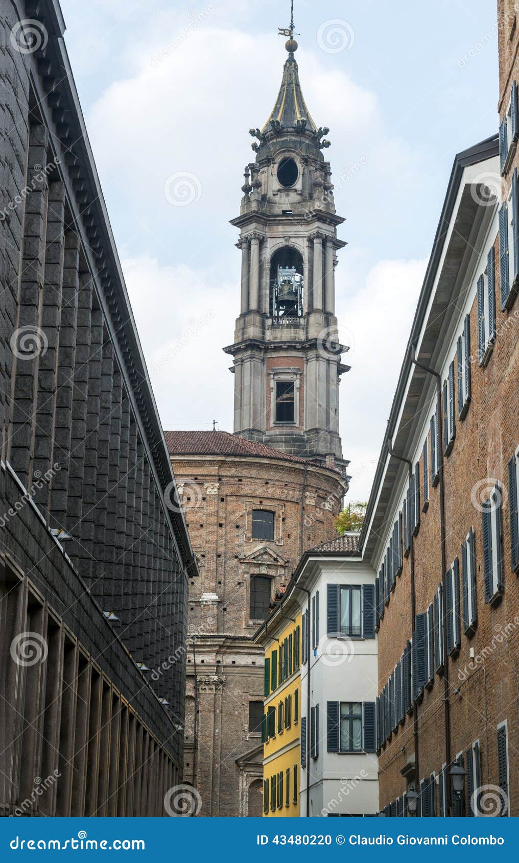 Novara (Italien) stockfoto. Bild von fenster, italien - 43480220
