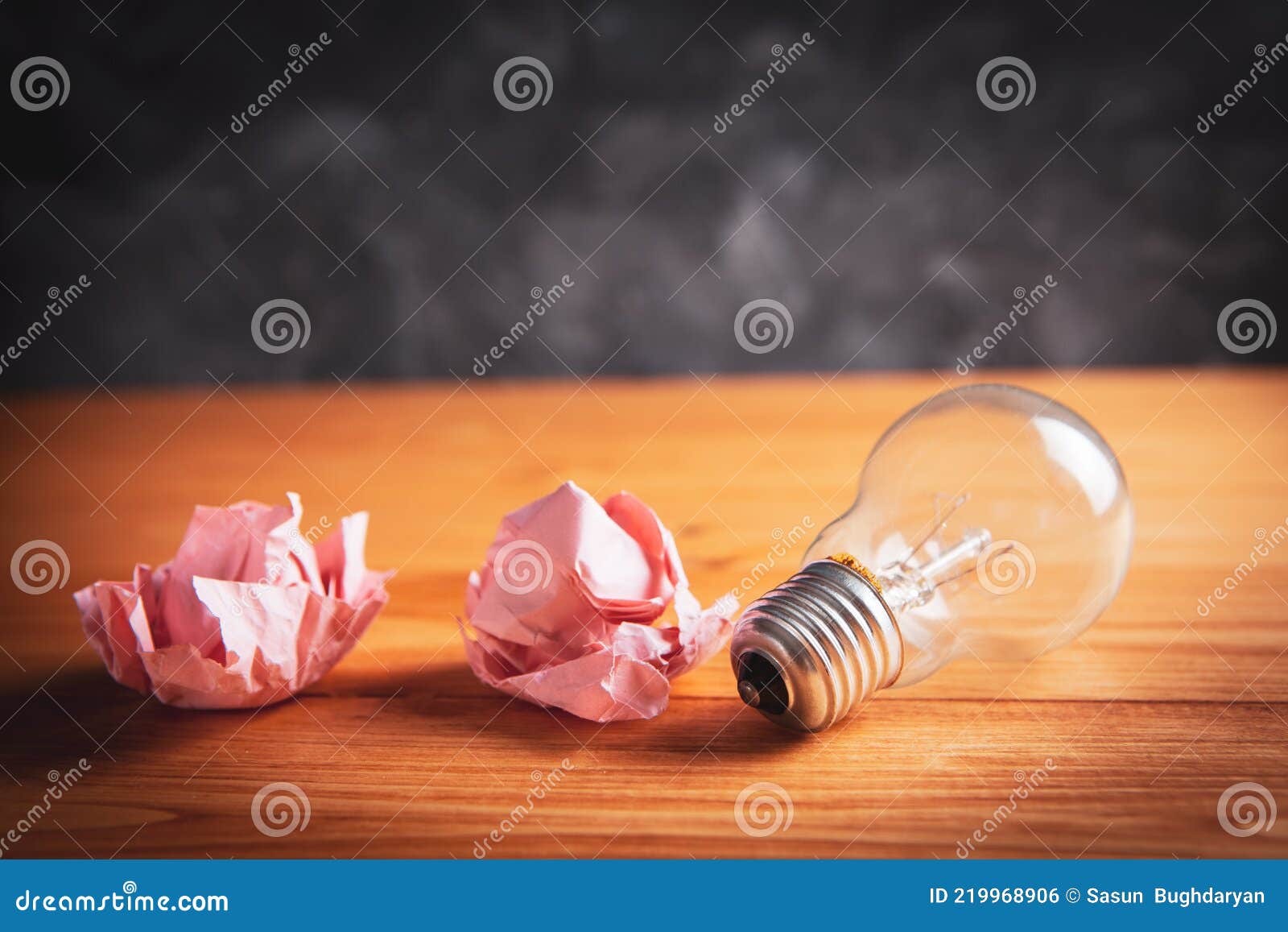 Novas Ideias Com Tecnologia Inovadora Foto de Stock - Imagem de fundo ...