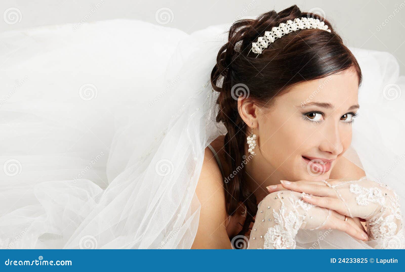 Novia imagen de archivo. Imagen de sensualidad, amor - 24233825