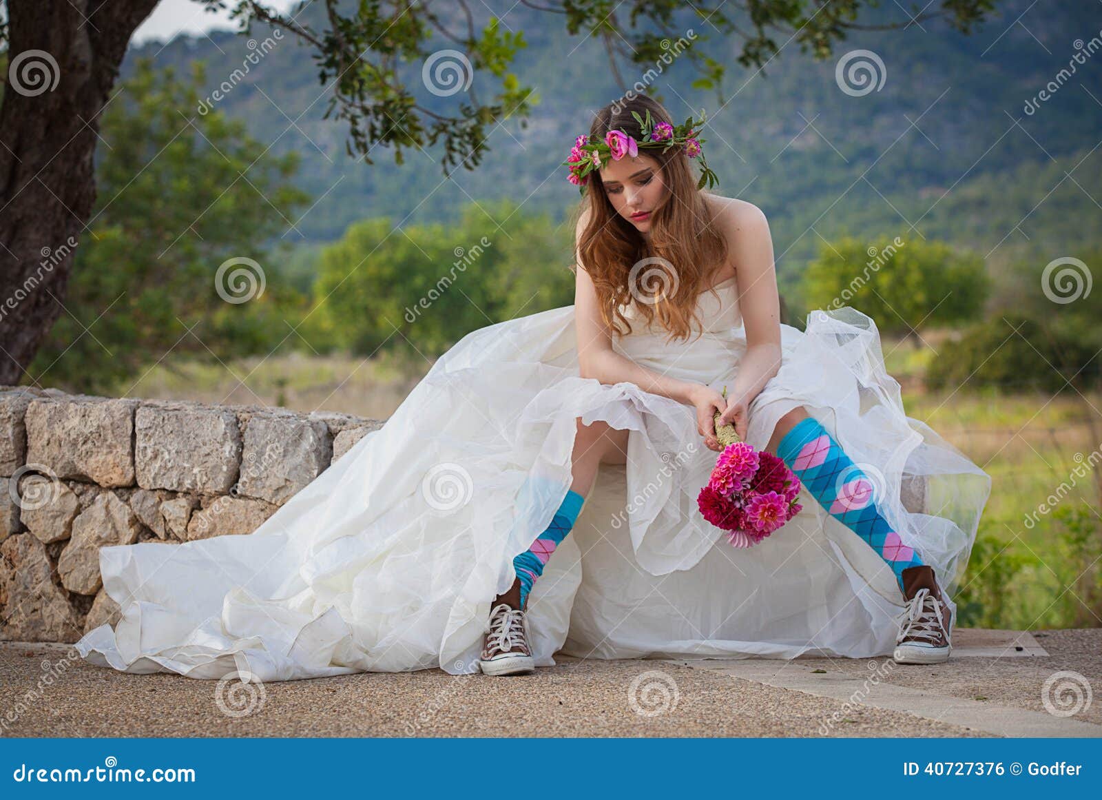Novia Adolescente Dejada Moda Foto de archivo - Imagen de sacudido ...