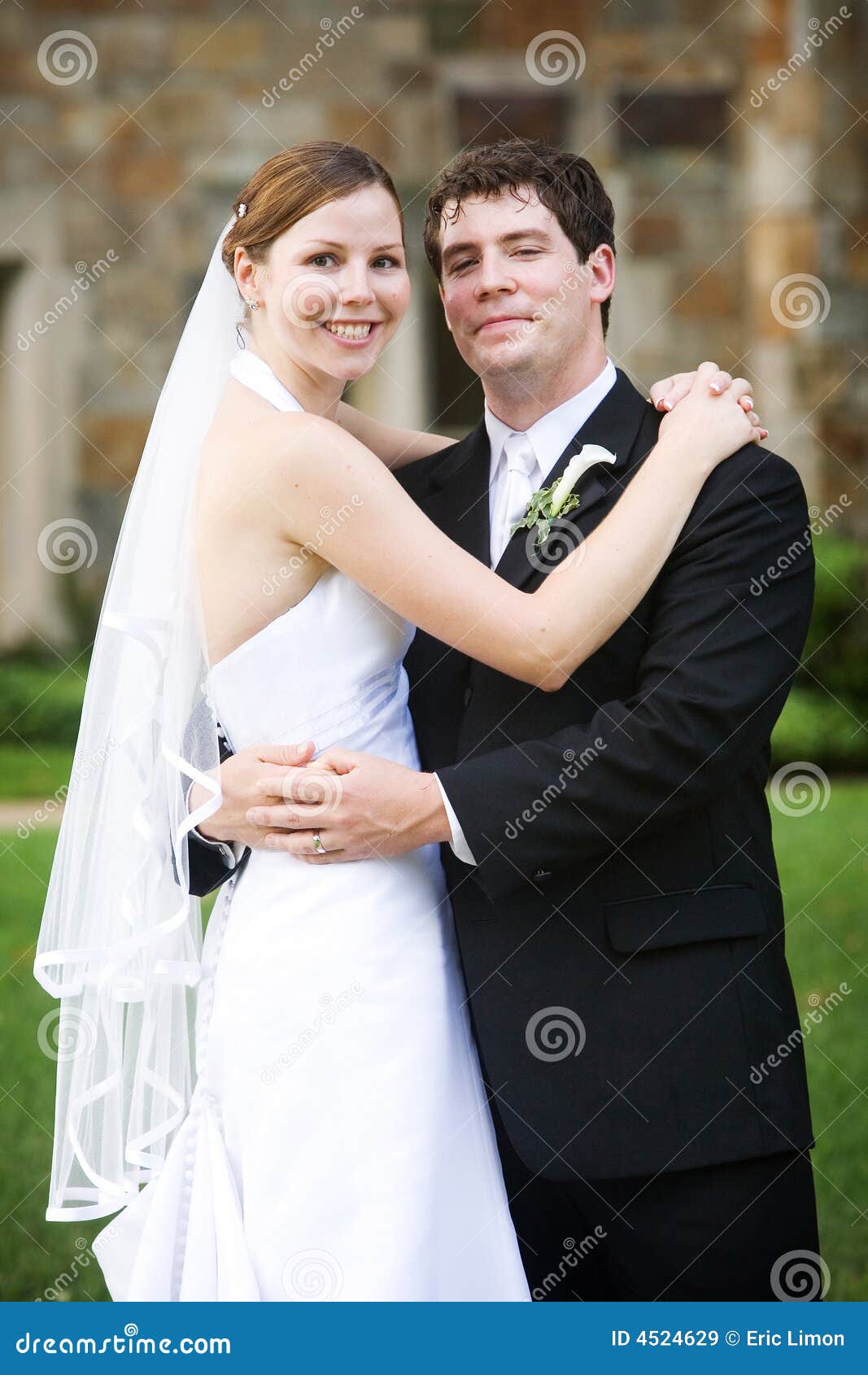 Novia y novio imagen de archivo. Imagen de pares, newlywed - 4524629