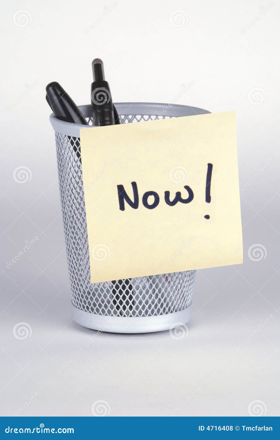 Now! Post-it Note stock photo. Image of info, meet, clipboard - 4716408