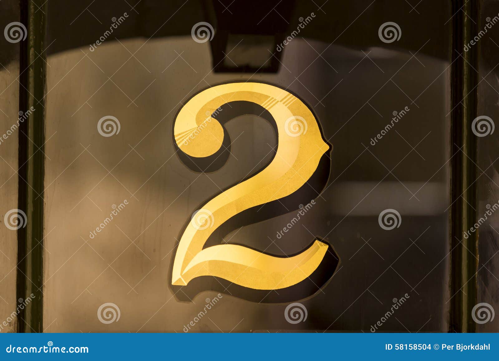 Nr. 2 stockfoto. Bild von zahl, gelb, skandinavien, zwei - 58158504