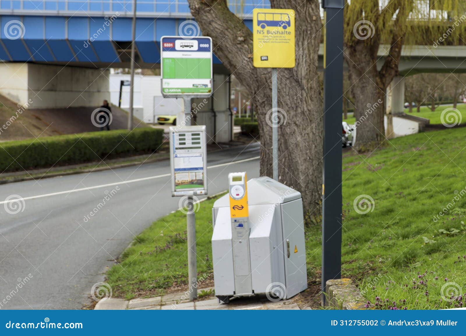 NS Mobile Check-in Posts for Temporary Transport with Buses instead of ...