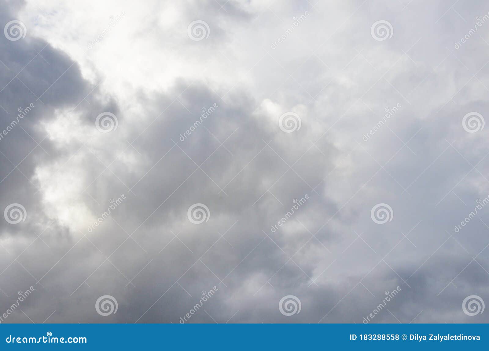 Nubes Blancas En Cielo Azul Sin Sol Foto de archivo - Imagen de ...