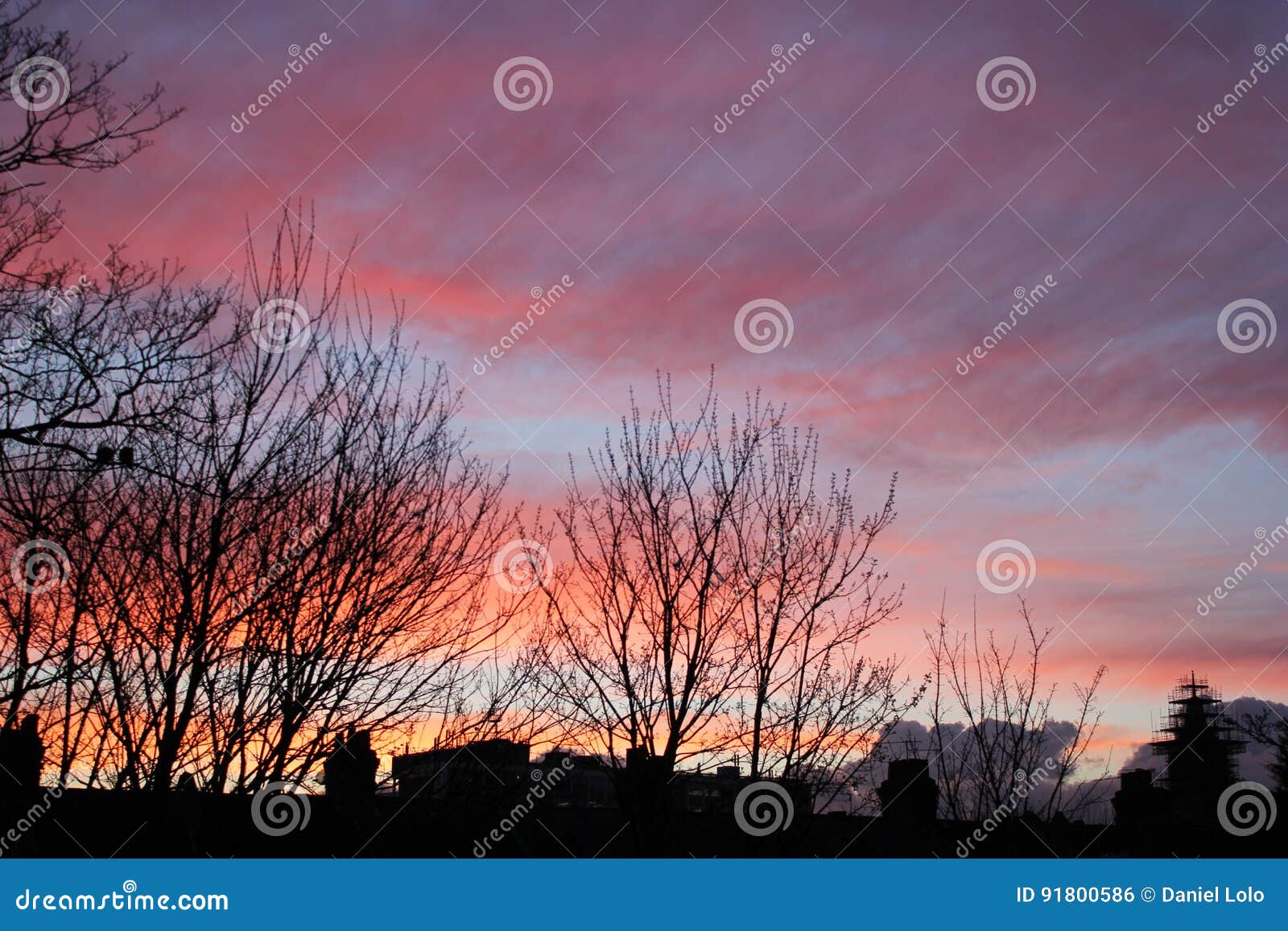 Nubes Del Cielo Del Vino Rojo Foto de archivo - Imagen de colorido ...