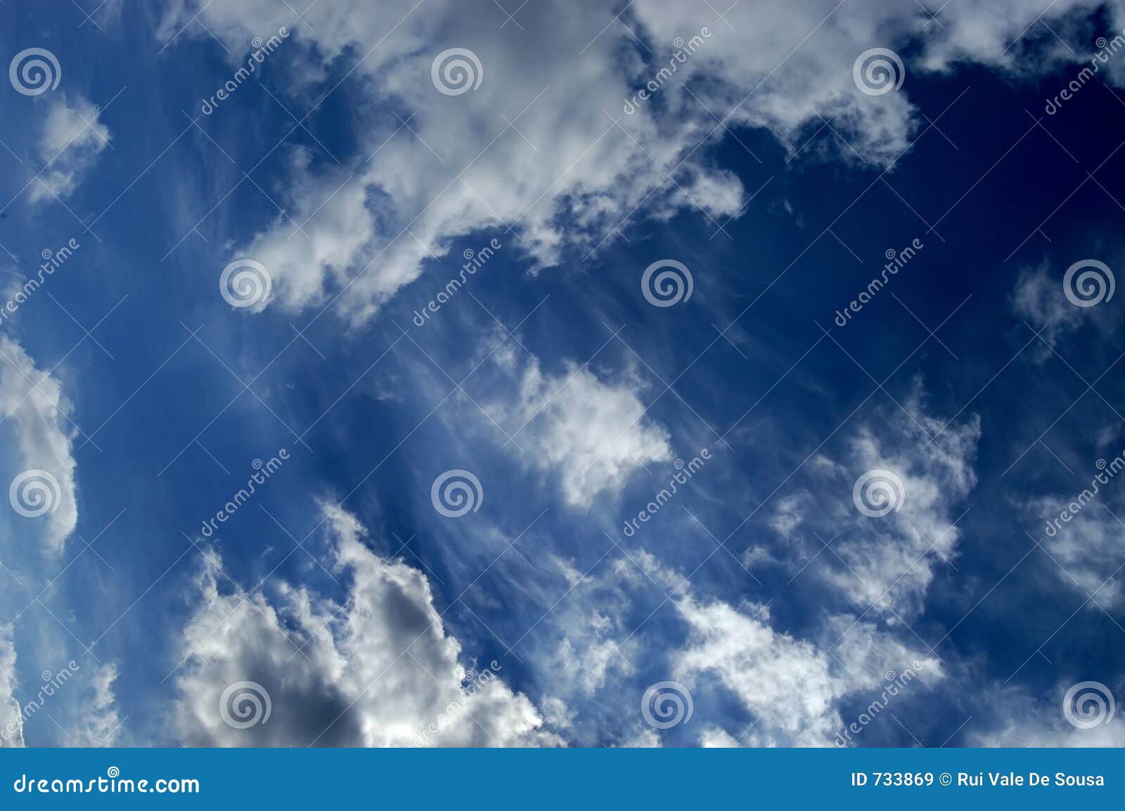 Nubi immagine stock. Immagine di lanuginoso, atmosfera - 733869